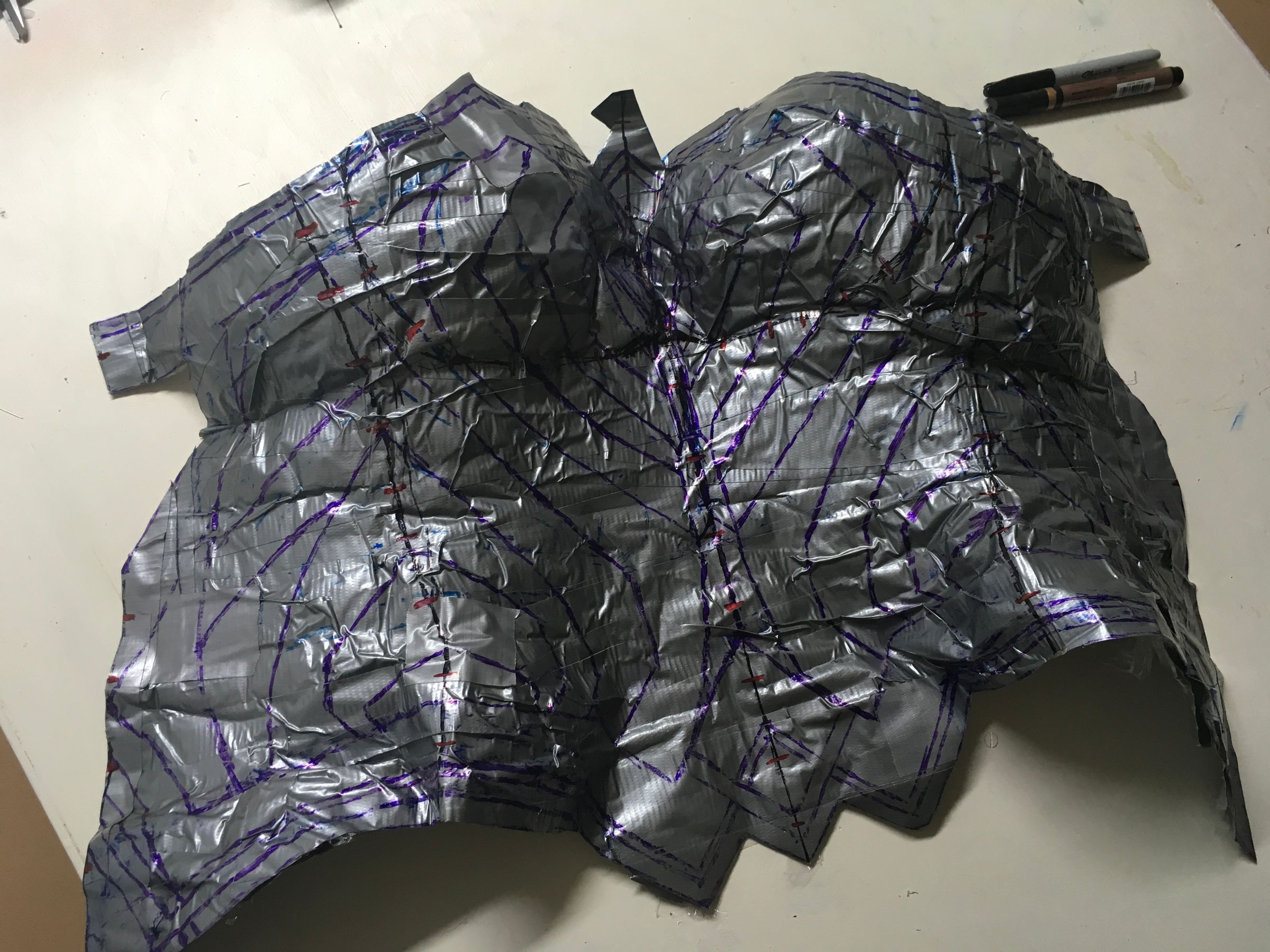 Wonder Woman Cosplay: Body Armour and Gladiator Skirt : 11 Steps (with ...