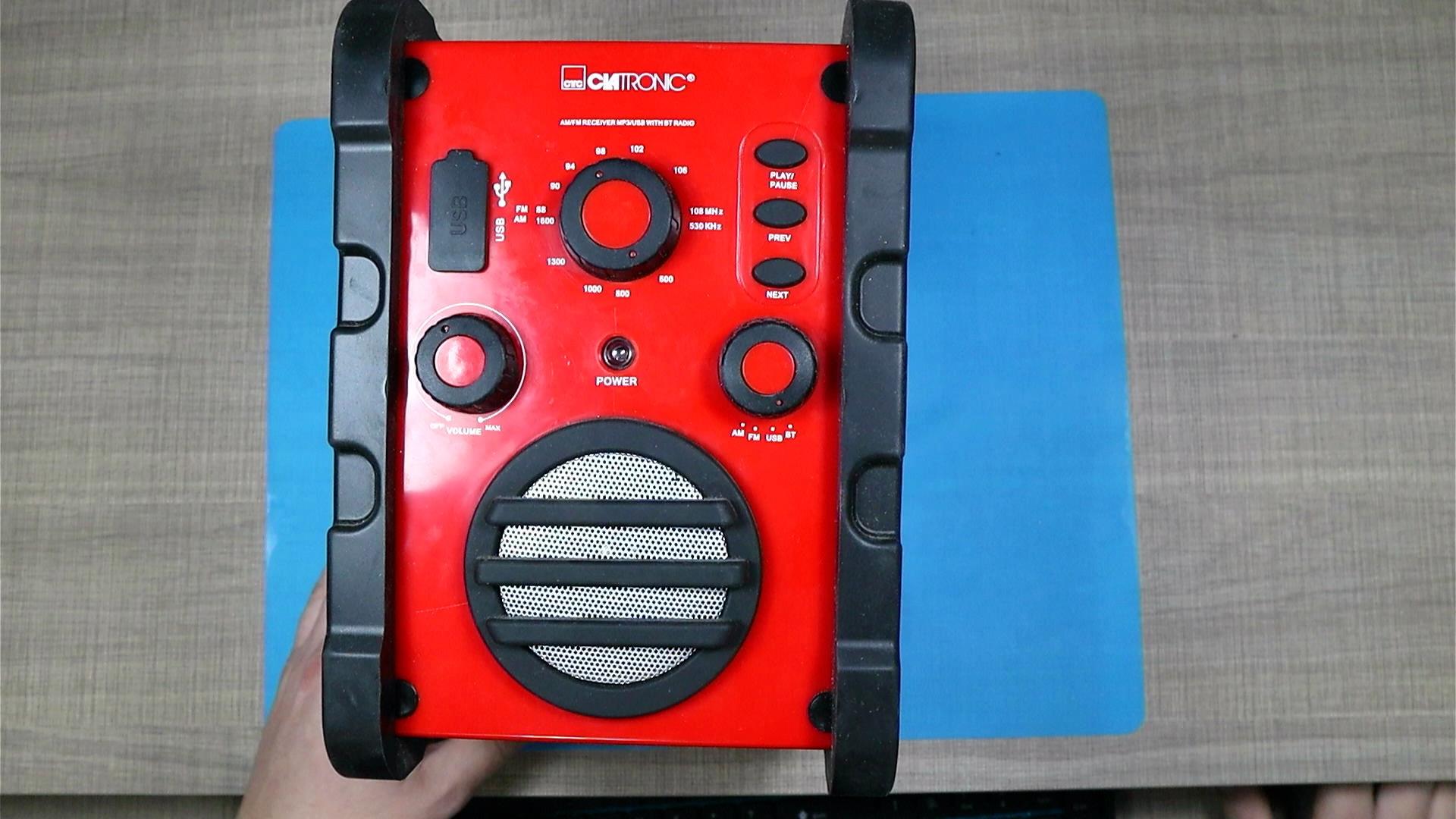 Job Site Radio Repair Step by Step : 6 Steps (with Pictures ...