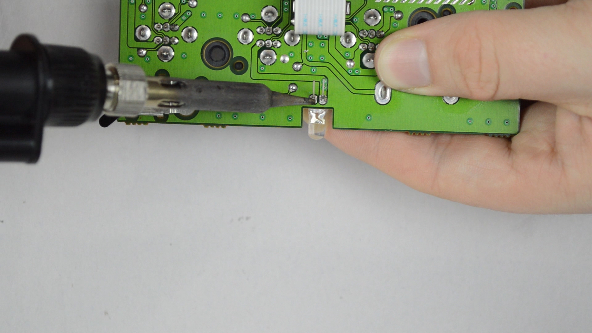 Mod Gamecube Power LED : 10 Steps (with Pictures) - Instructables