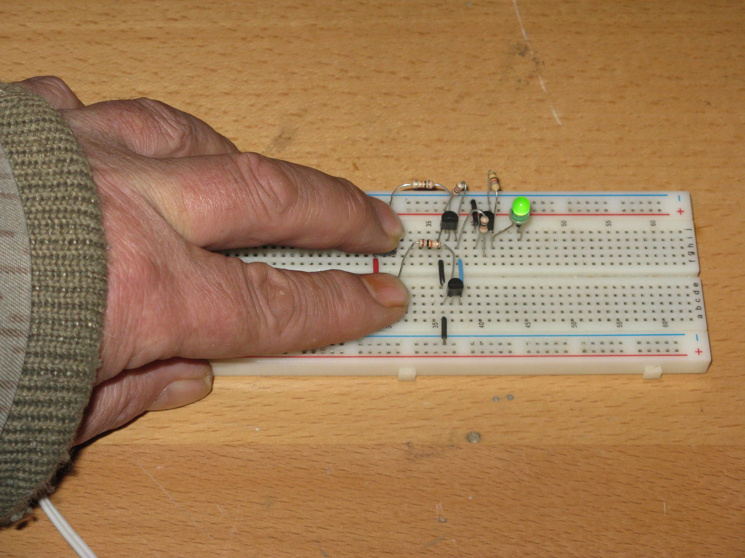 Dual Logic Transistor Gates : 10 Steps - Instructables