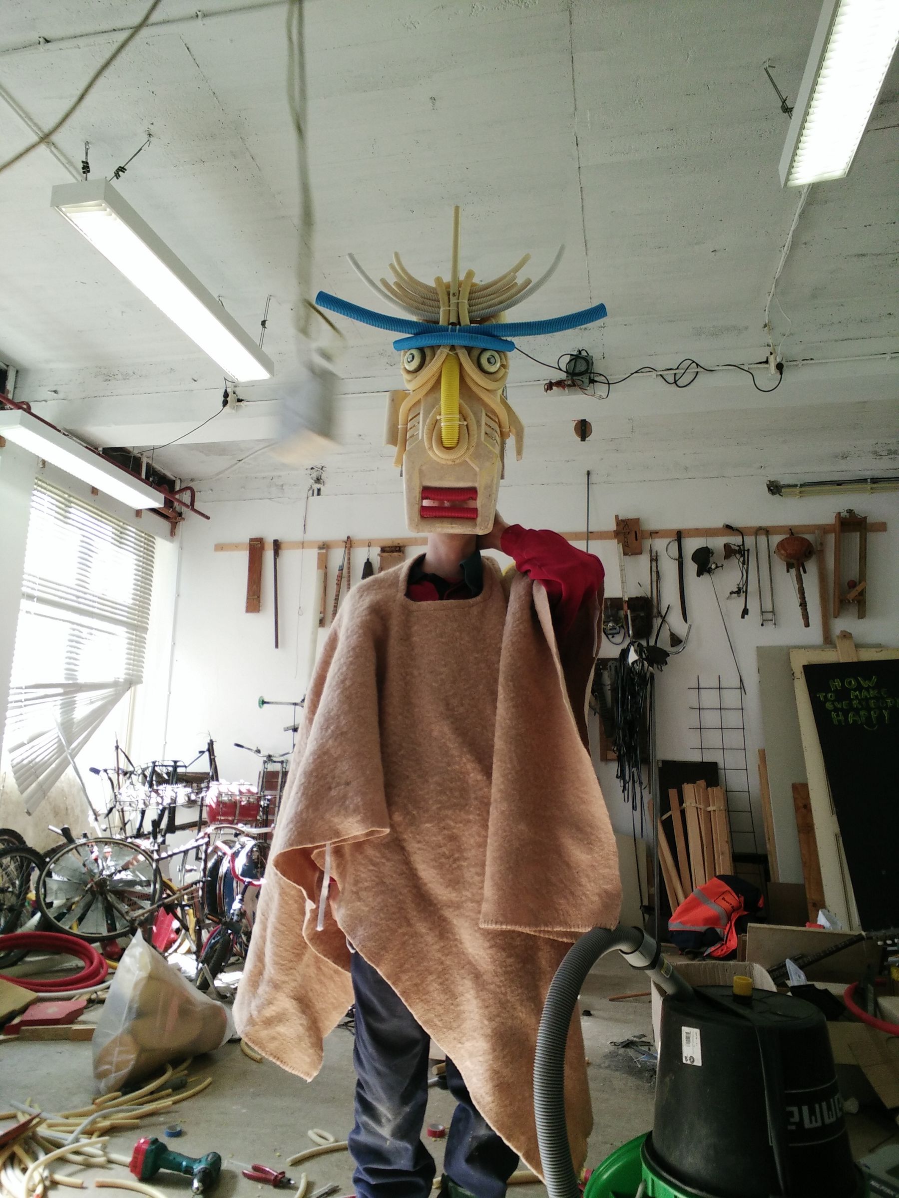 Ritual Masks From Trash : 11 Steps (with Pictures) - Instructables