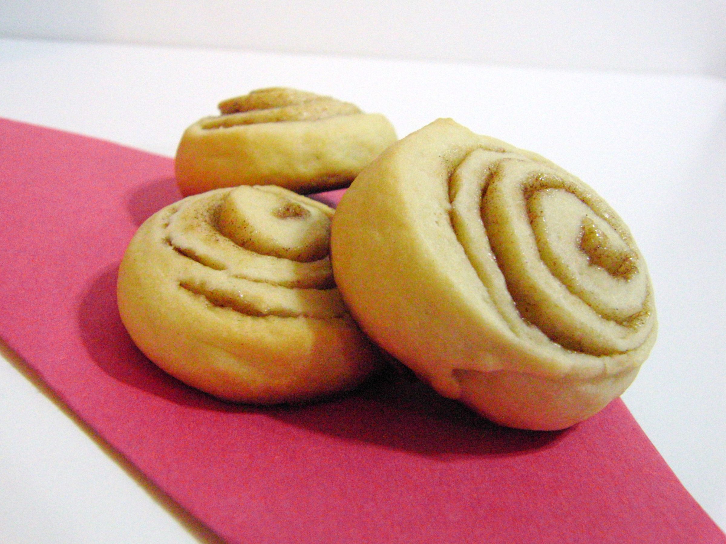 It's Time for a Snack- Cinnamon Rolls - Instructables