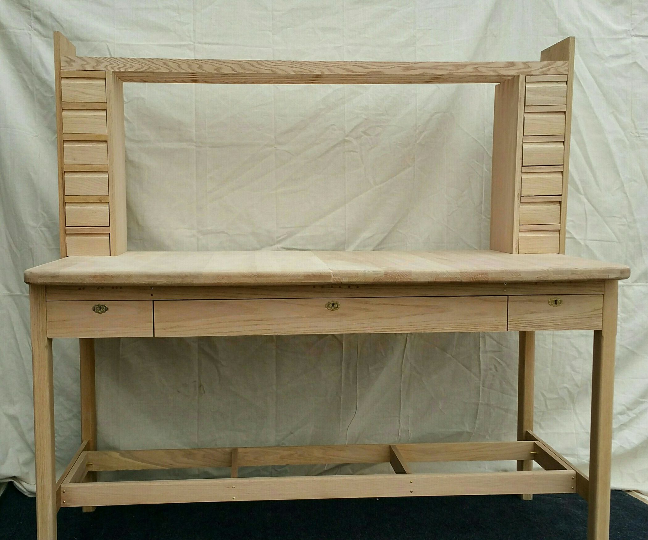 Three-Table Desk : 7 Steps (with Pictures) - Instructables