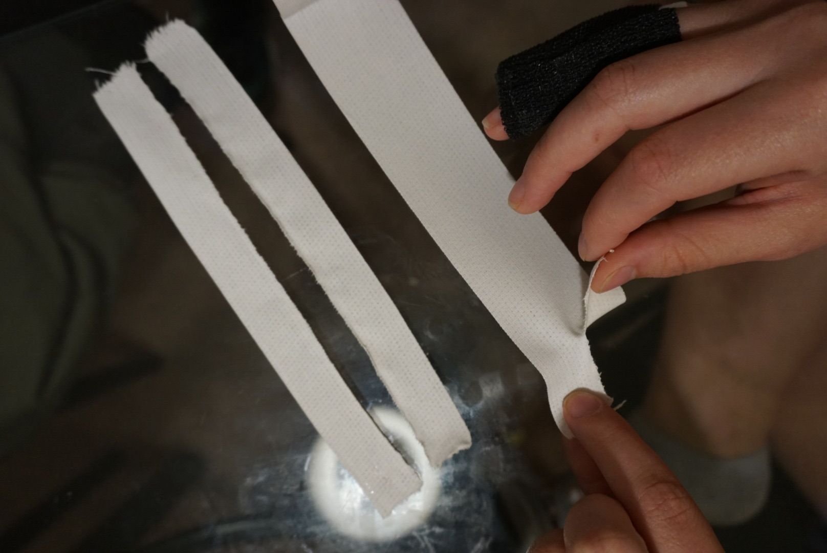 Finger Taping in 5 Minutes : 10 Steps (with Pictures) - Instructables
