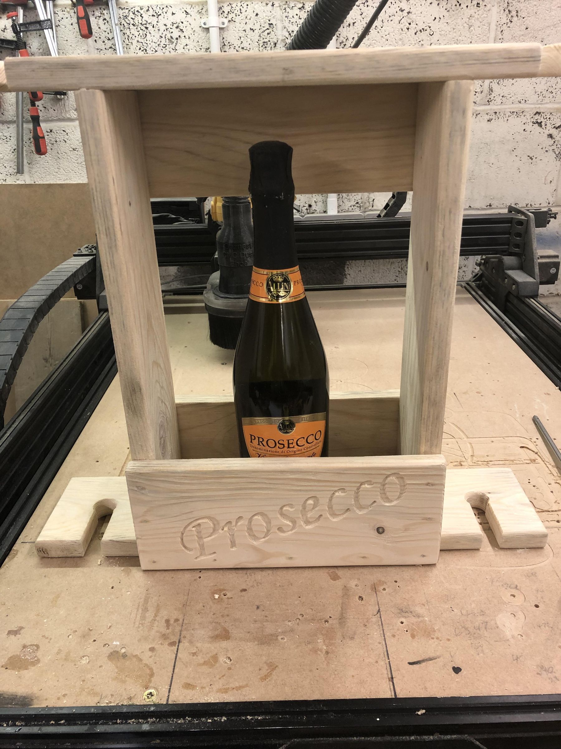 Pallet Wood Prosecco 2 Bottle & 4 Glasses Wine Rack : 4 Steps (with ...