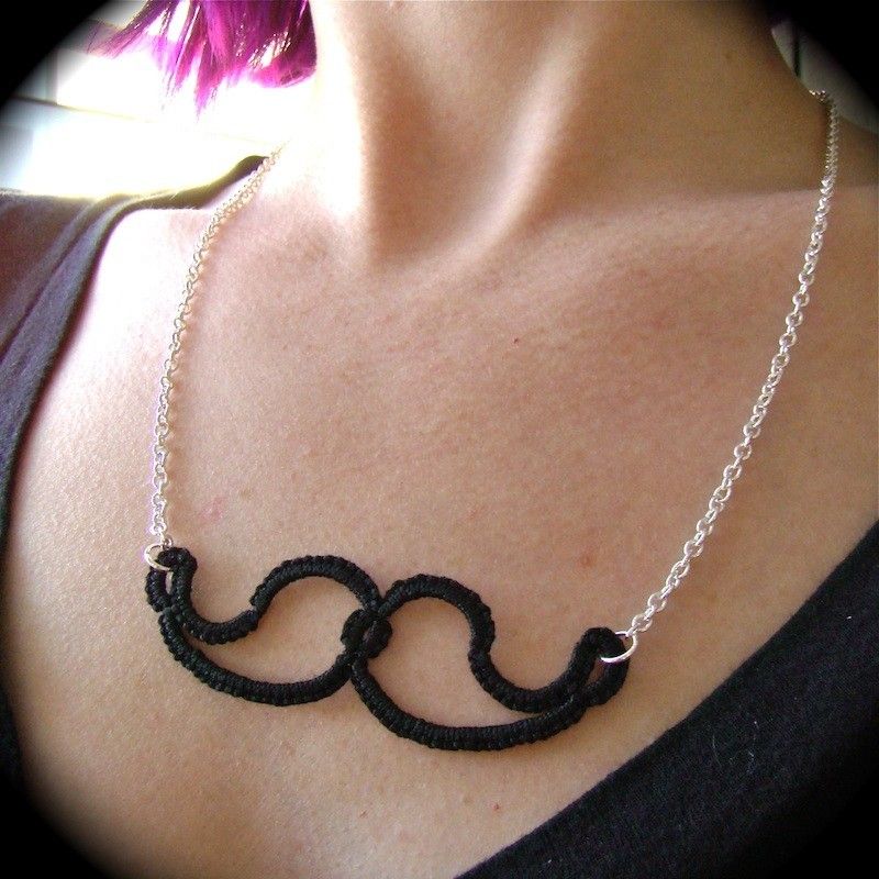Tatted Mustache Necklace : 5 Steps (with Pictures) - Instructables