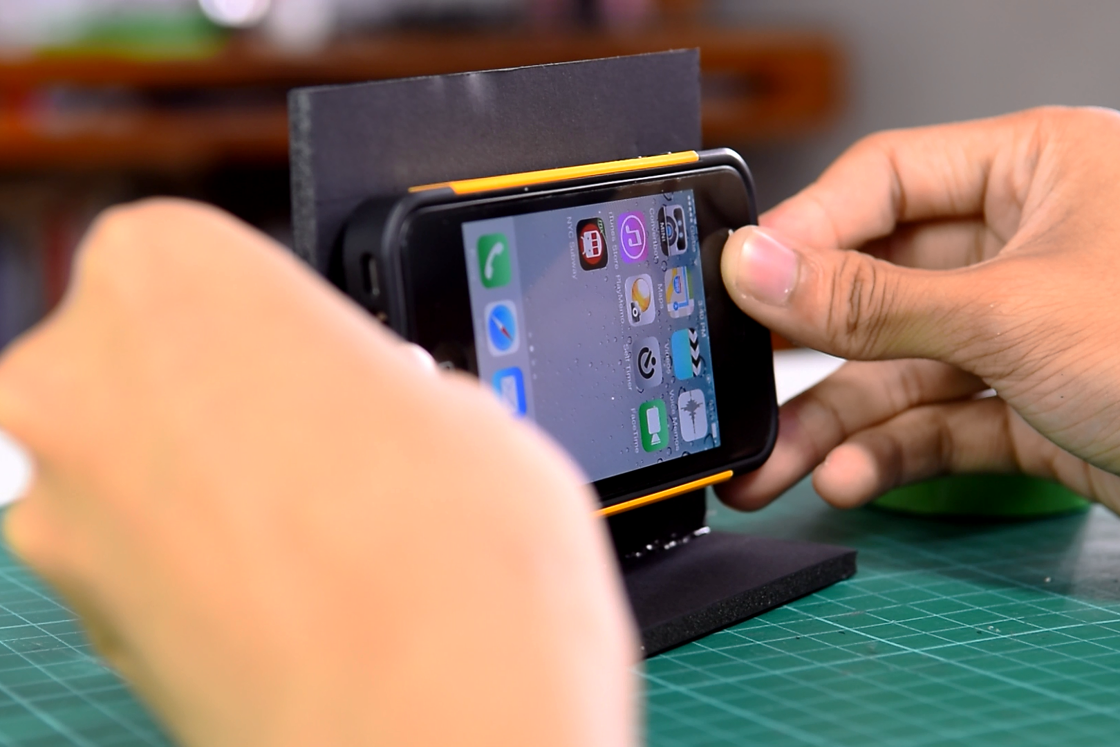 Build a Smartphone Projector With a Shoebox : 17 Steps (with Pictures ...