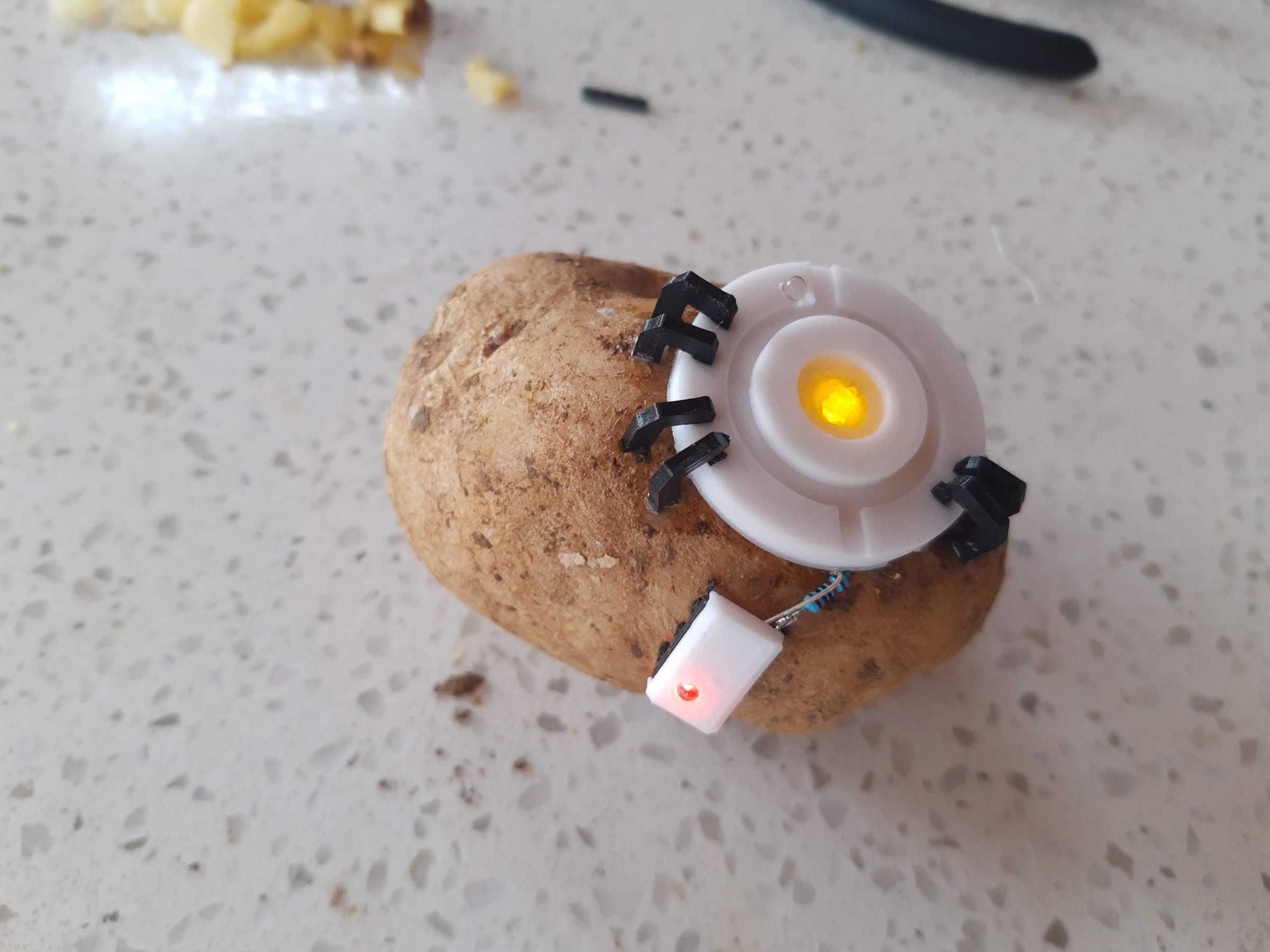 GLaDOS Potato Replica (with Lights) : 5 Steps (with Pictures ...