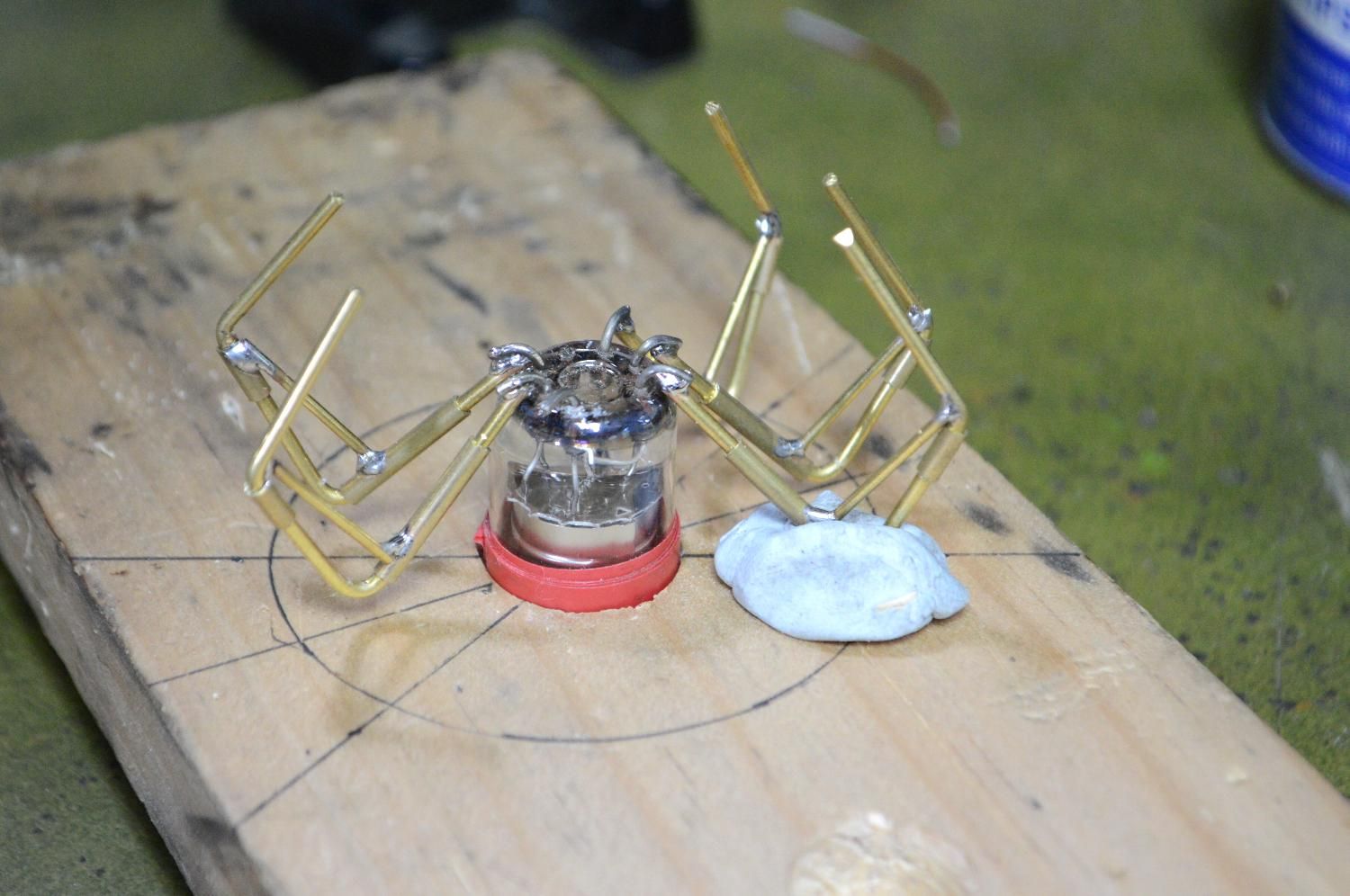 Make a Mechanical Bug From a Vacuum Tube : 8 Steps (with Pictures ...
