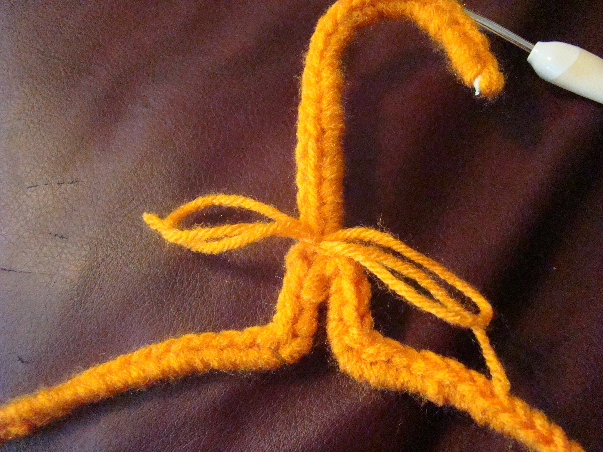 Crochet Cover Your Wire Hangers : 12 Steps (with Pictures) - Instructables