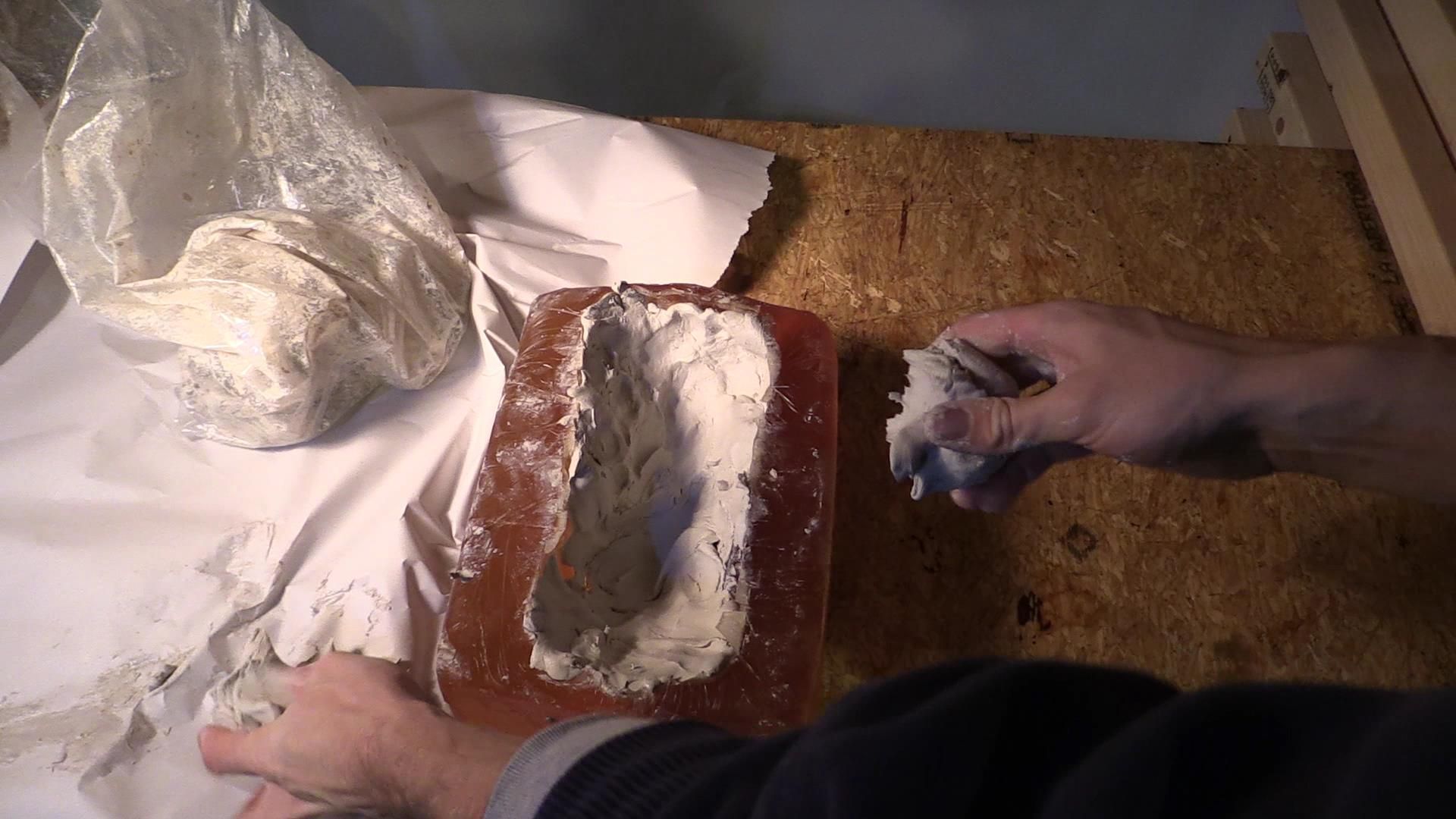 How to Cast Hollow Parts in a Mold Using Wax, Clay, Epoxy and Cement ...