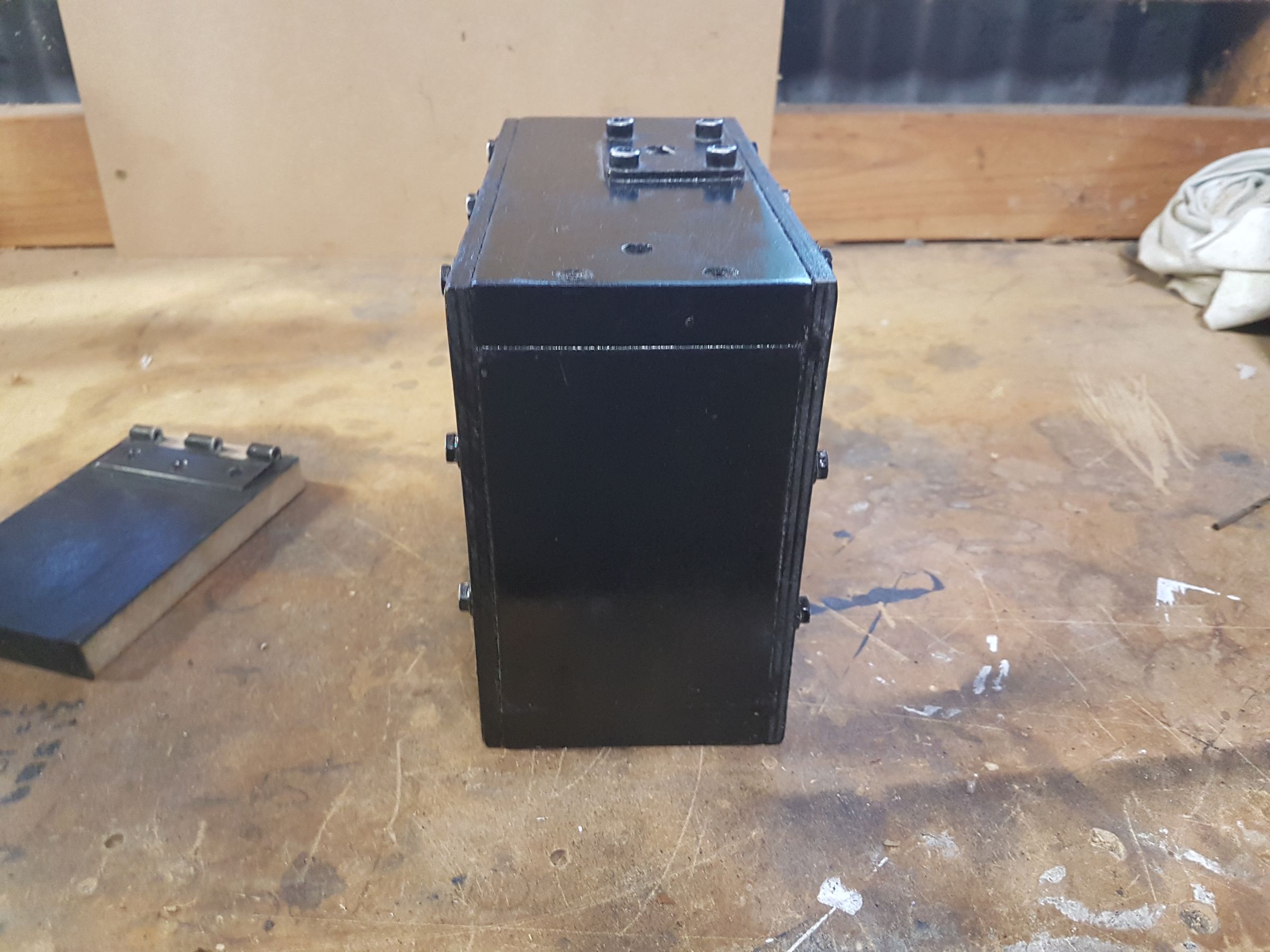 Zombie Apocalypse Electric Lantern : 6 Steps (with Pictures ...
