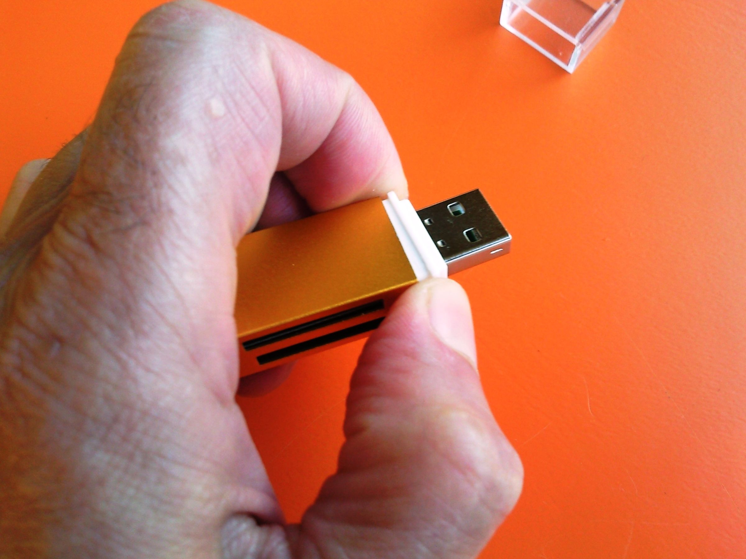 Hack a USB Card Reader : 6 Steps - Instructables
