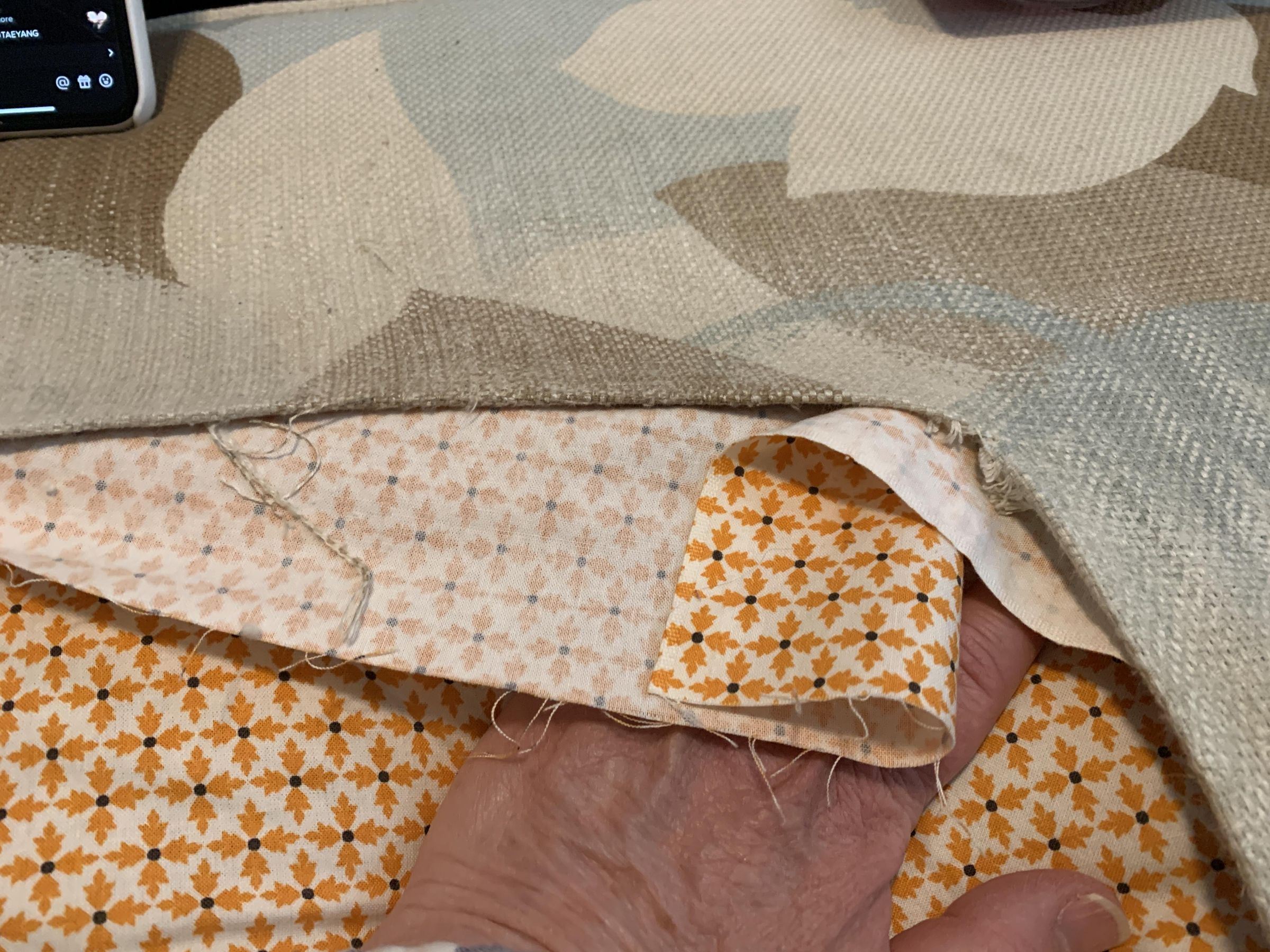 Repair Fabric Ottoman : 6 Steps (with Pictures) - Instructables