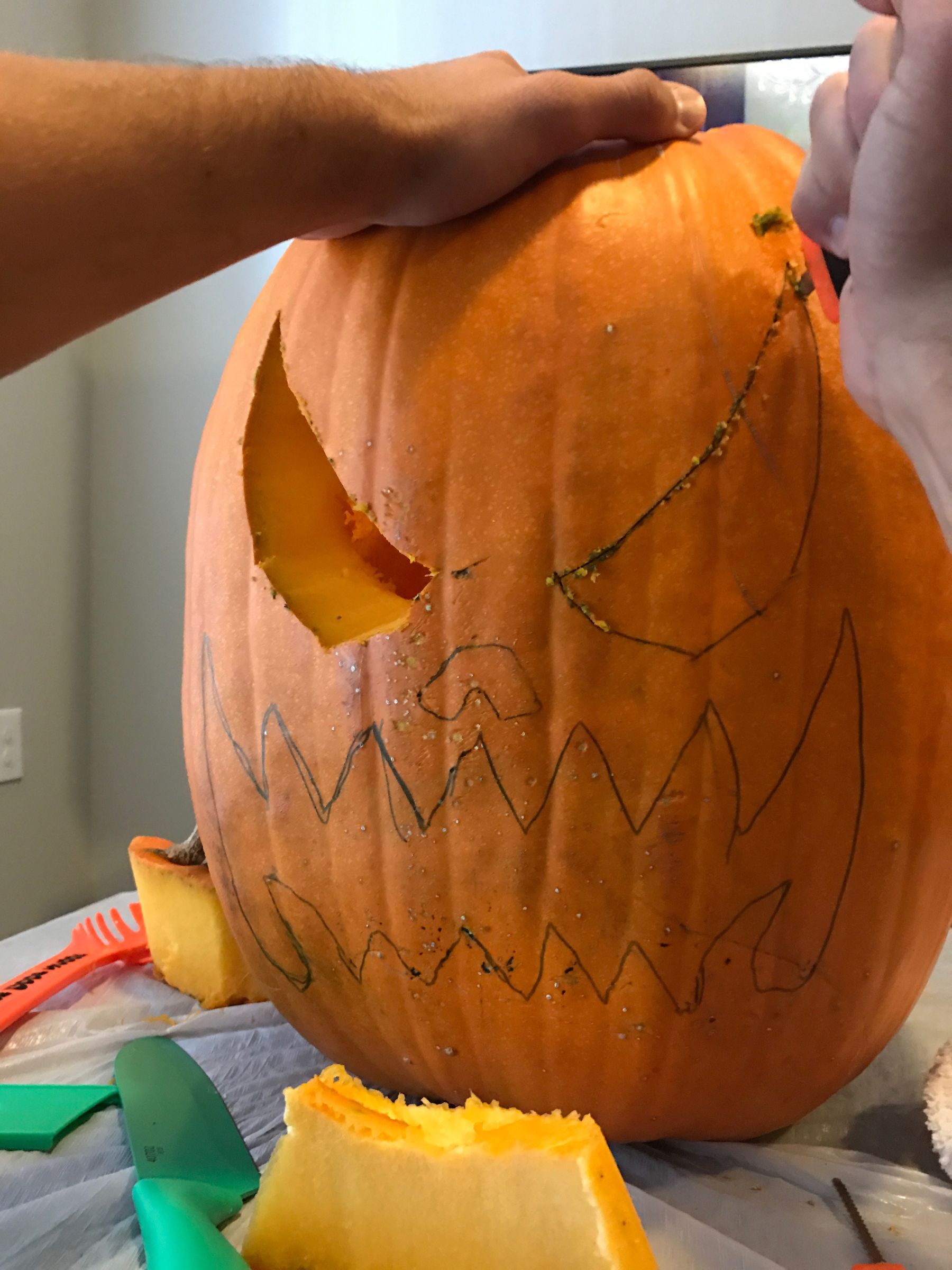 The Cannibalistic Pumpkin : 6 Steps (with Pictures) - Instructables