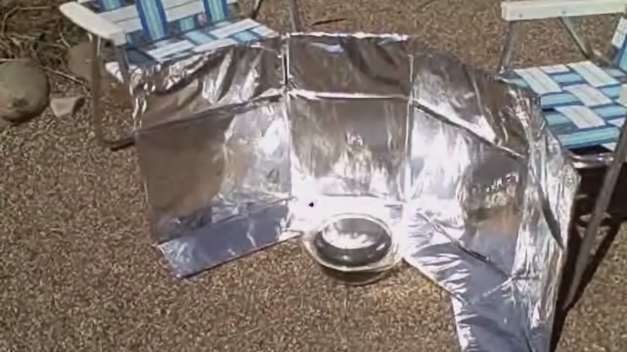 Simplest Solar Cooker Ever! (cardboard and Foil Oven) Cheapest/easiest ...