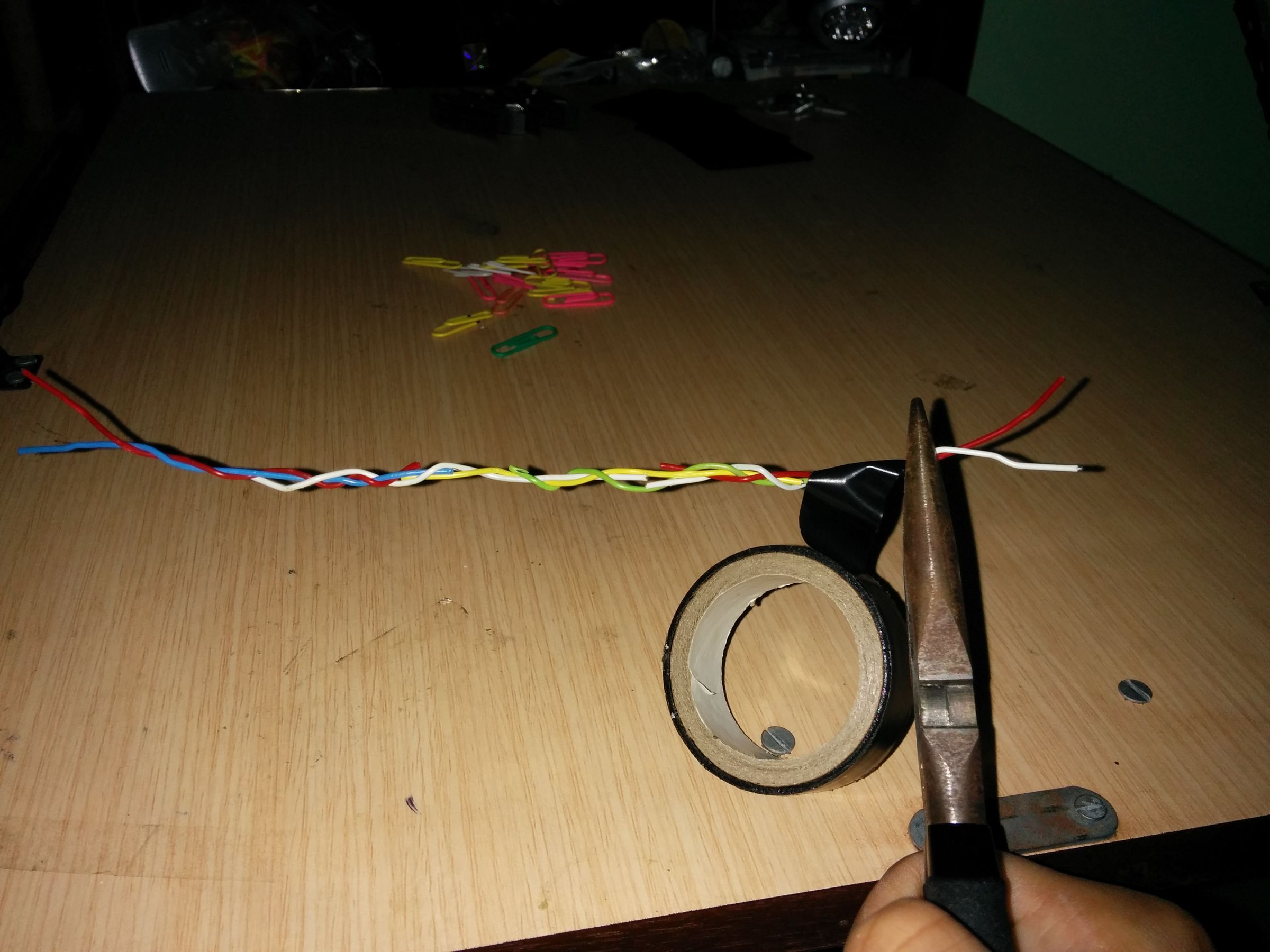 Dirt Cheap DIY Helping Hands! : 5 Steps (with Pictures) - Instructables