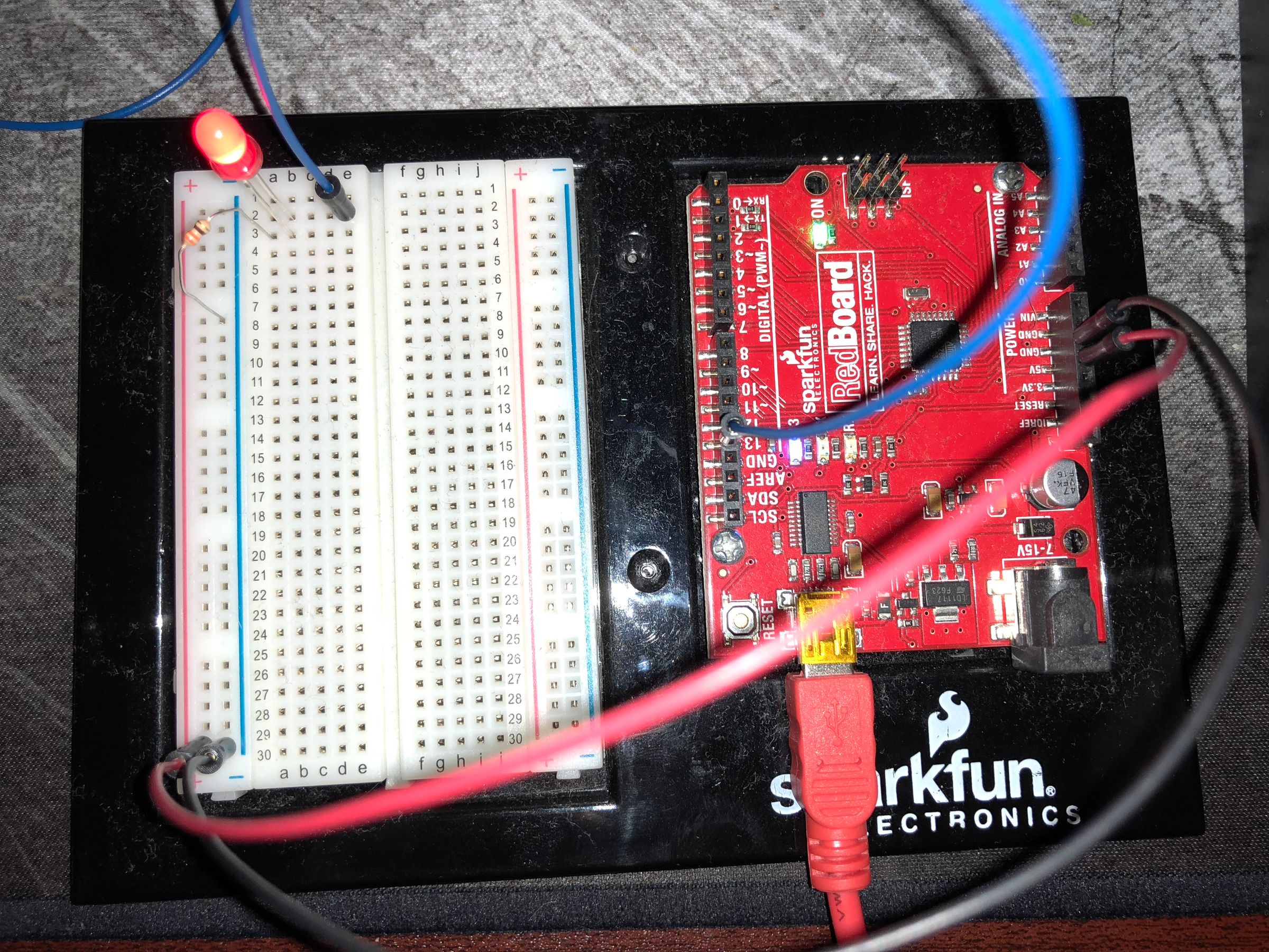 Arduino V3.2 Experiment 1: Blinking a Light : 12 Steps - Instructables