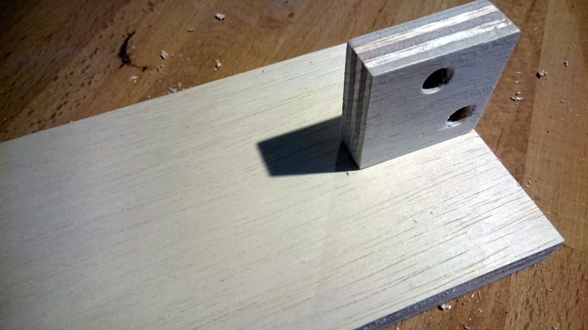 Simple Wooden Lamp : 12 Steps (with Pictures) - Instructables