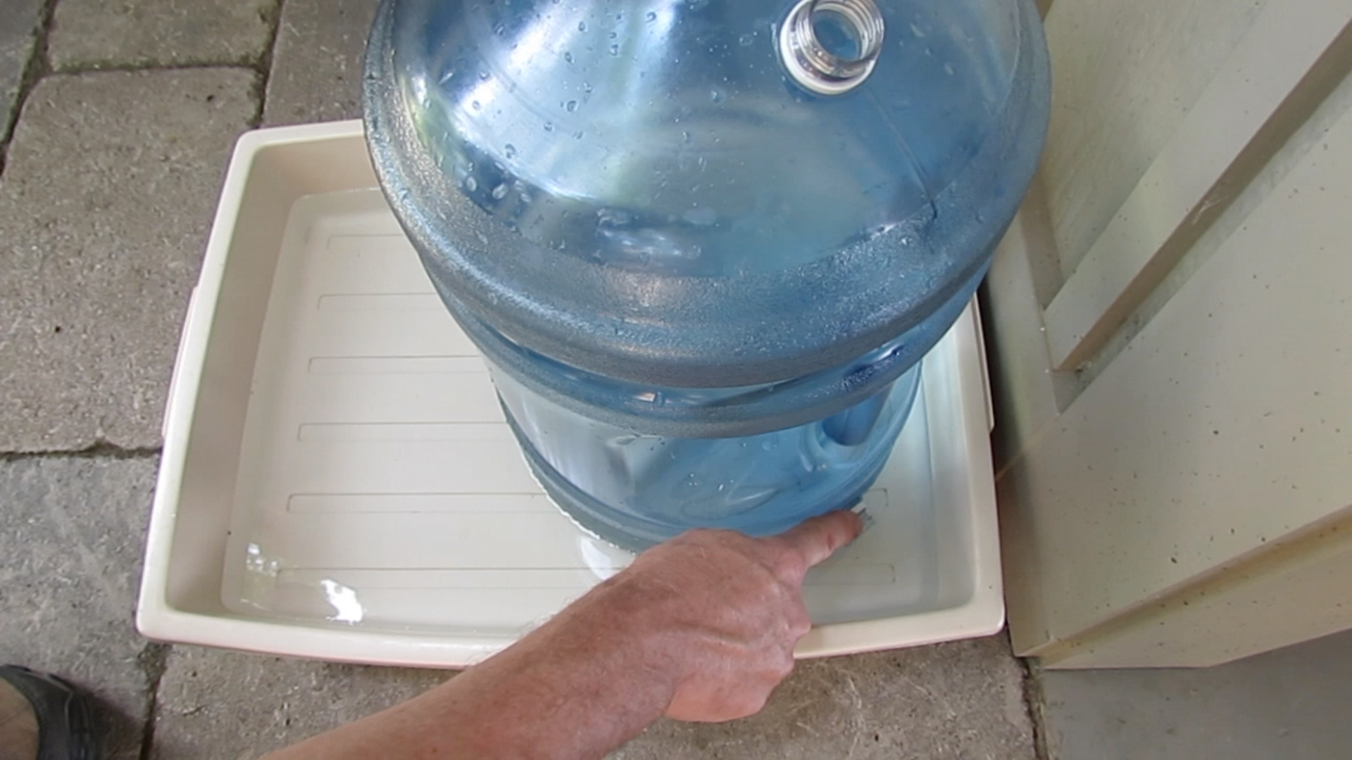 Multi Cat Self Filling Water Dispenser : 14 Steps (with Pictures ...