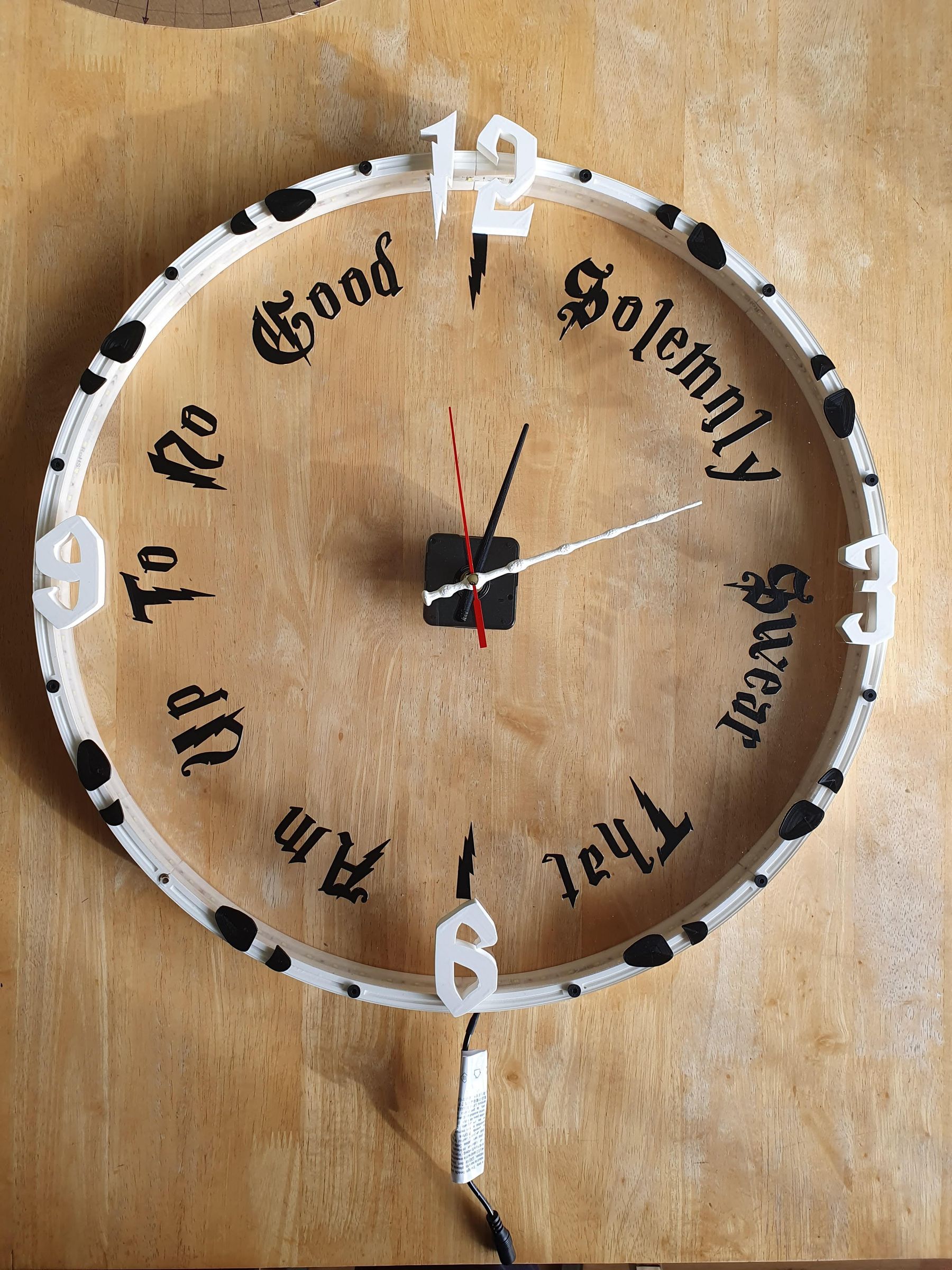 Harry Potter Wall Clock With L.E.D Strip Lighting : 4 Steps - Instructables