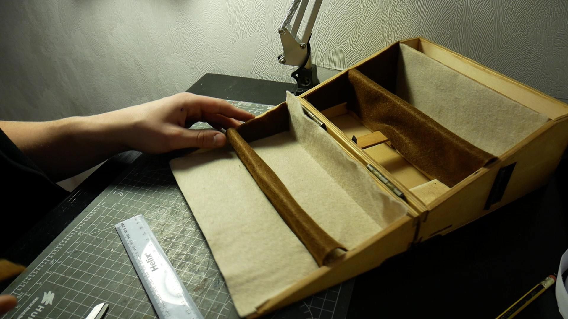 Camera Display Box With Integrated Charger and Reader : 9 Steps (with ...