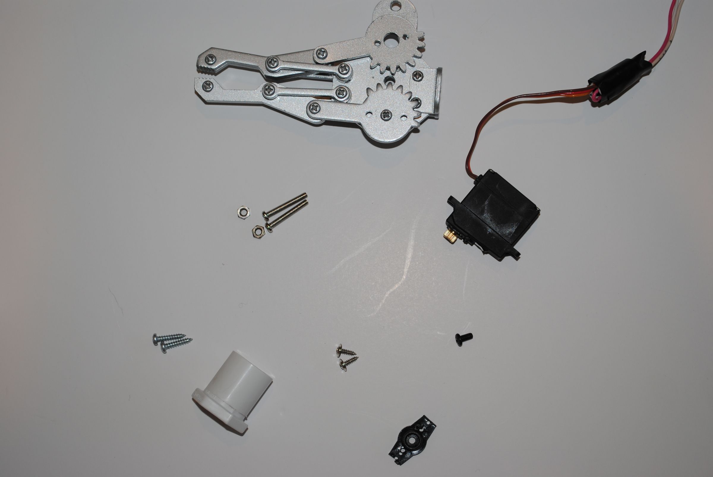 Remote Control Robot Arm : 19 Steps (with Pictures) - Instructables