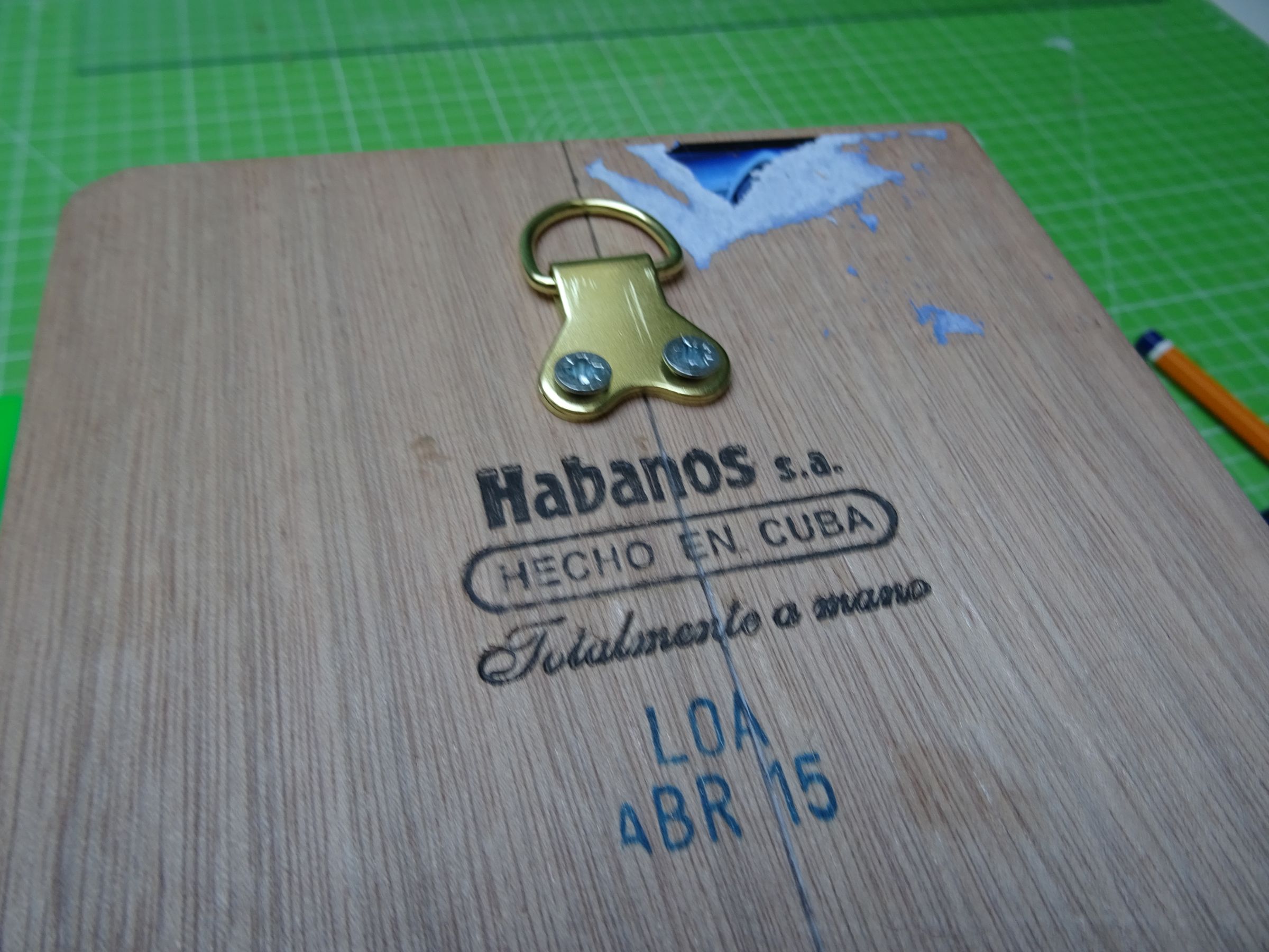 Cigar Box Keepsake Frame : 5 Steps (with Pictures) - Instructables