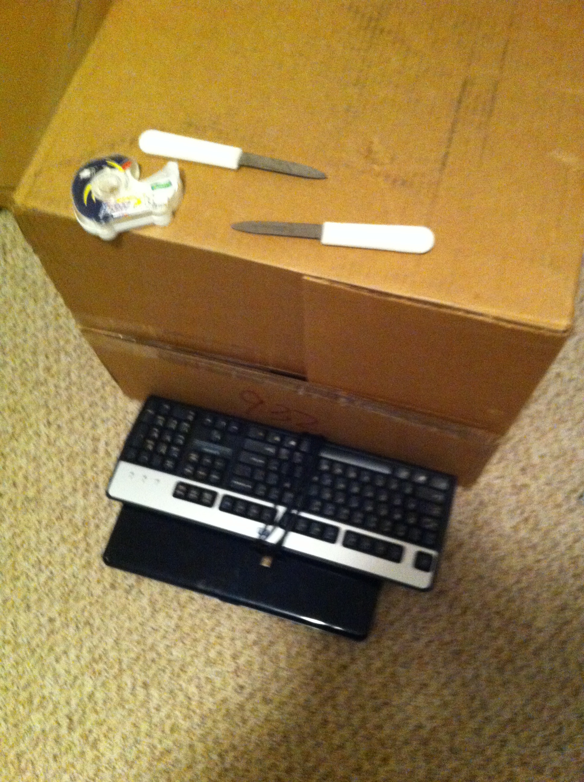 Cardboard Lap Top Holder : 3 Steps - Instructables