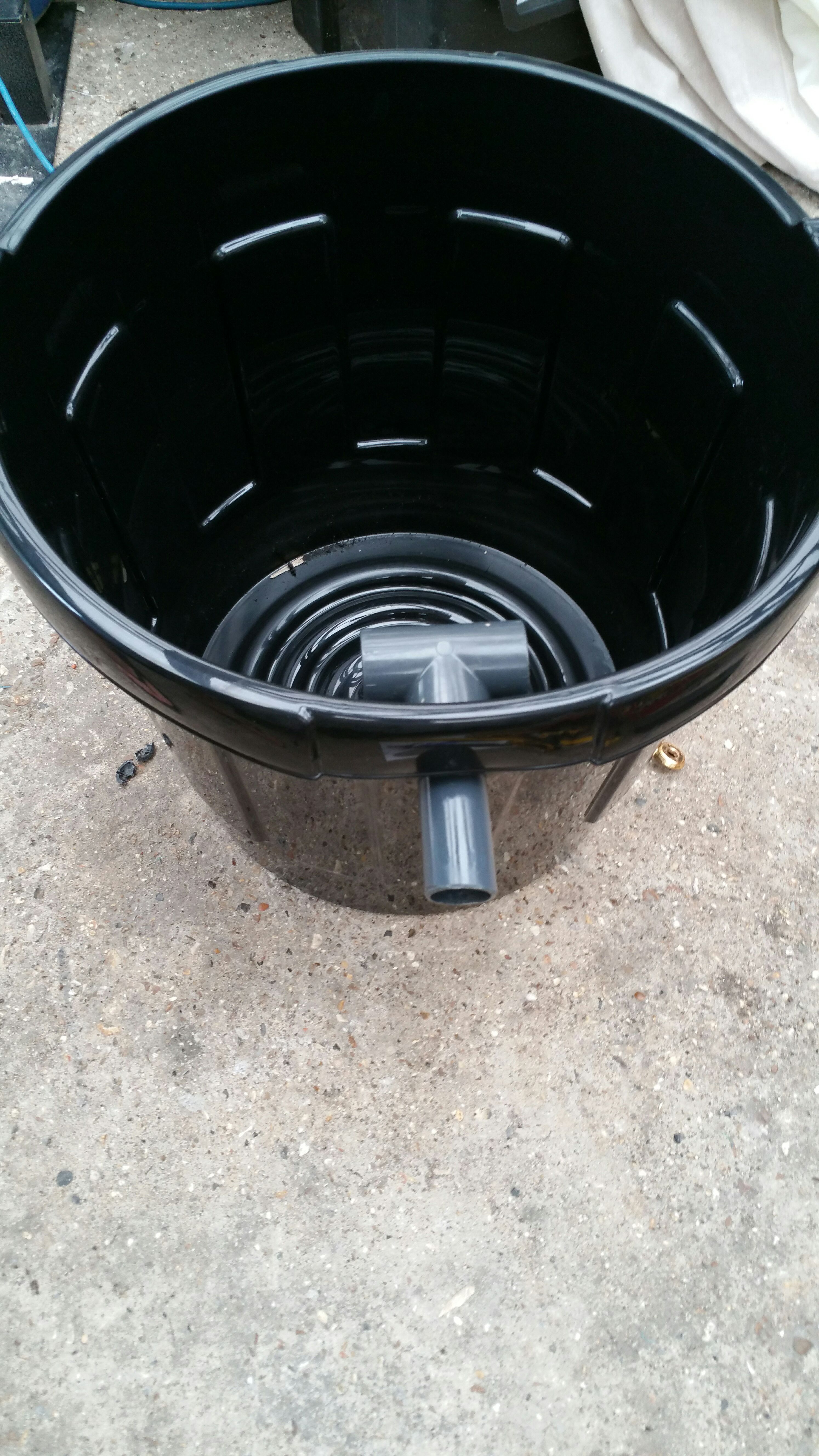 Fly Farm Box. Maggot Box. : 8 Steps (with Pictures) - Instructables