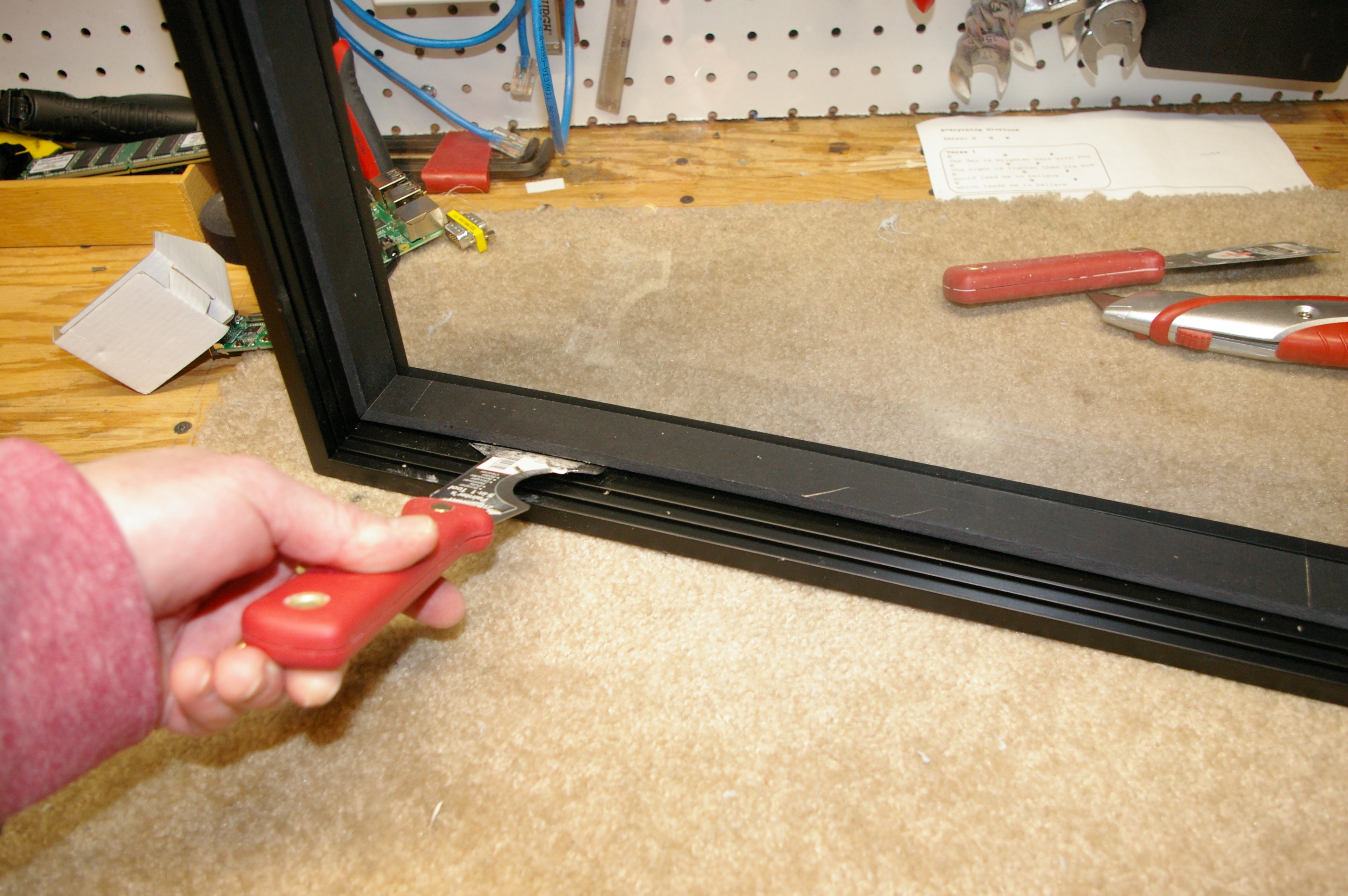 Wireless Raspberry Pi Digital Picture Frame in a Shadow Box : 10 Steps ...