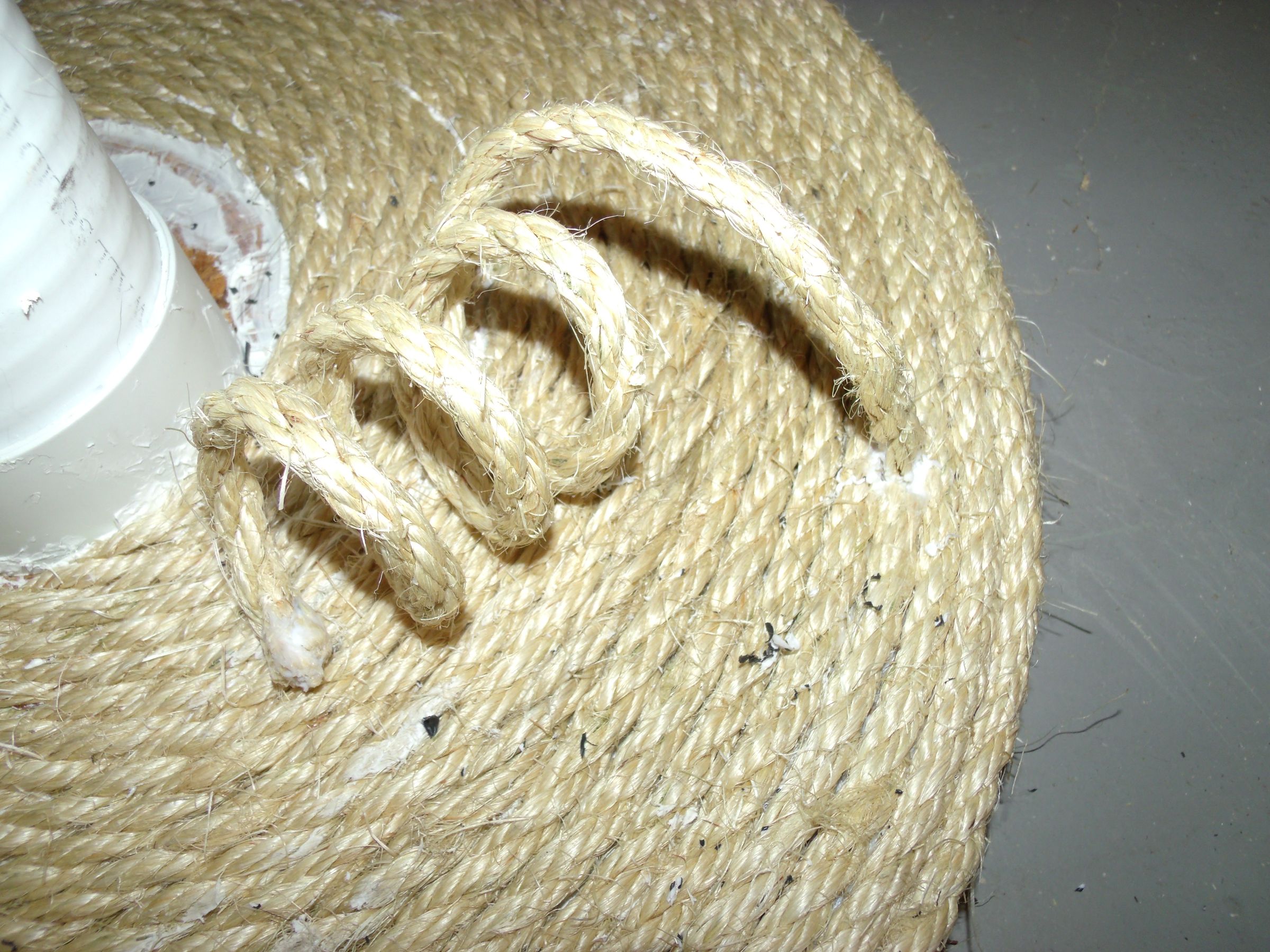Two Platform Sisal Rope Cat Tree : 12 Steps (with Pictures) - Instructables