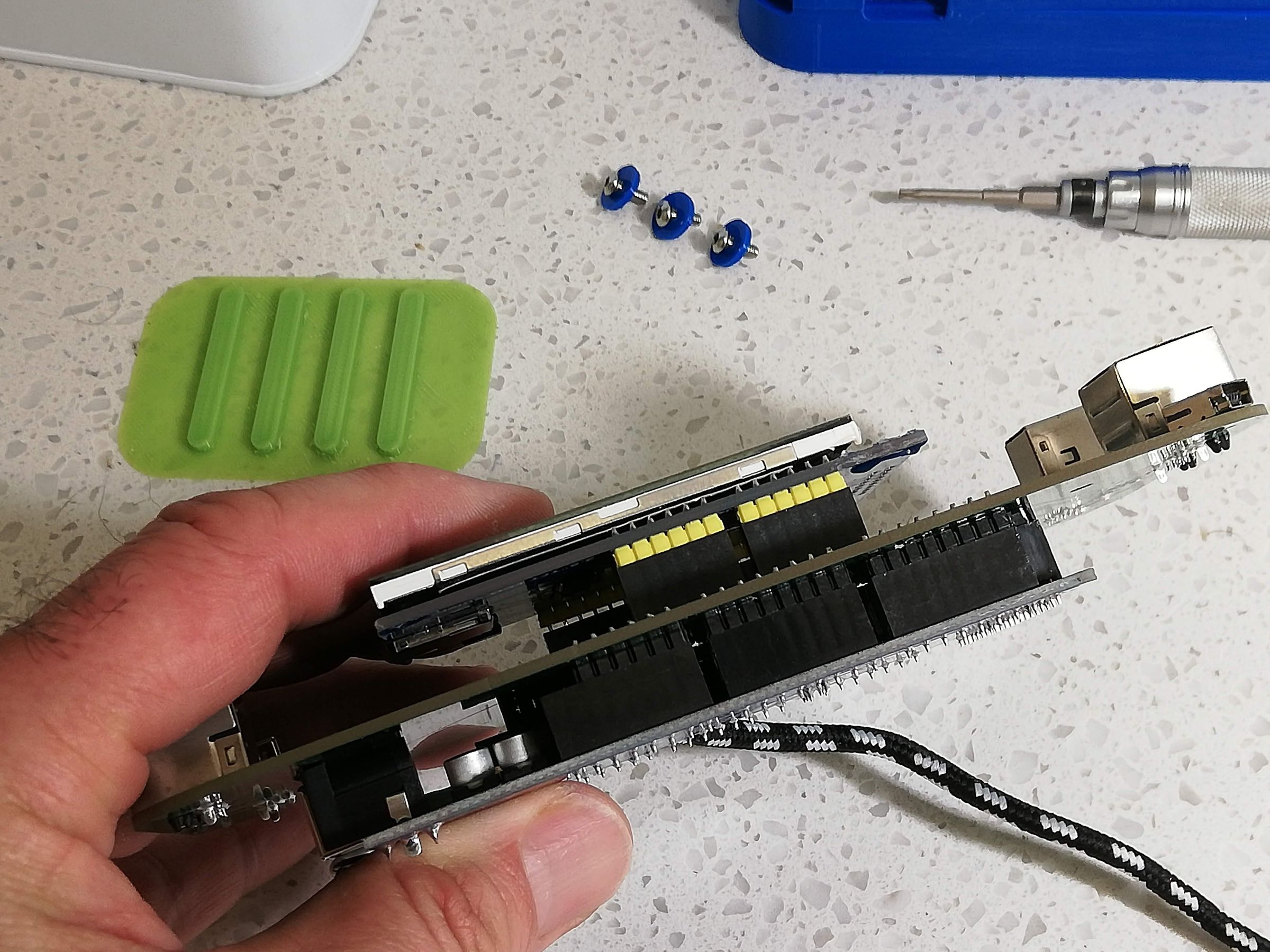 Touch Screen Cable Tracer / Cable Tester : 6 Steps (with Pictures ...