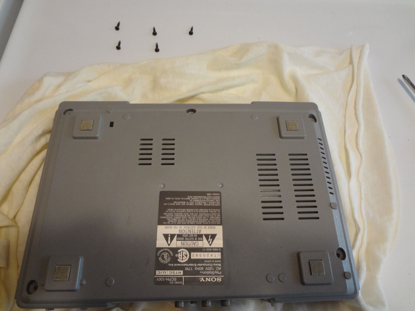 Playstation Paint & 2nd Led Mod : 5 Steps - Instructables