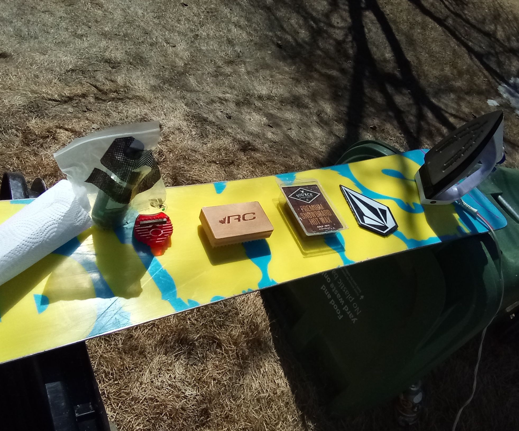 How to Wax Your Snowboard : 11 Steps - Instructables