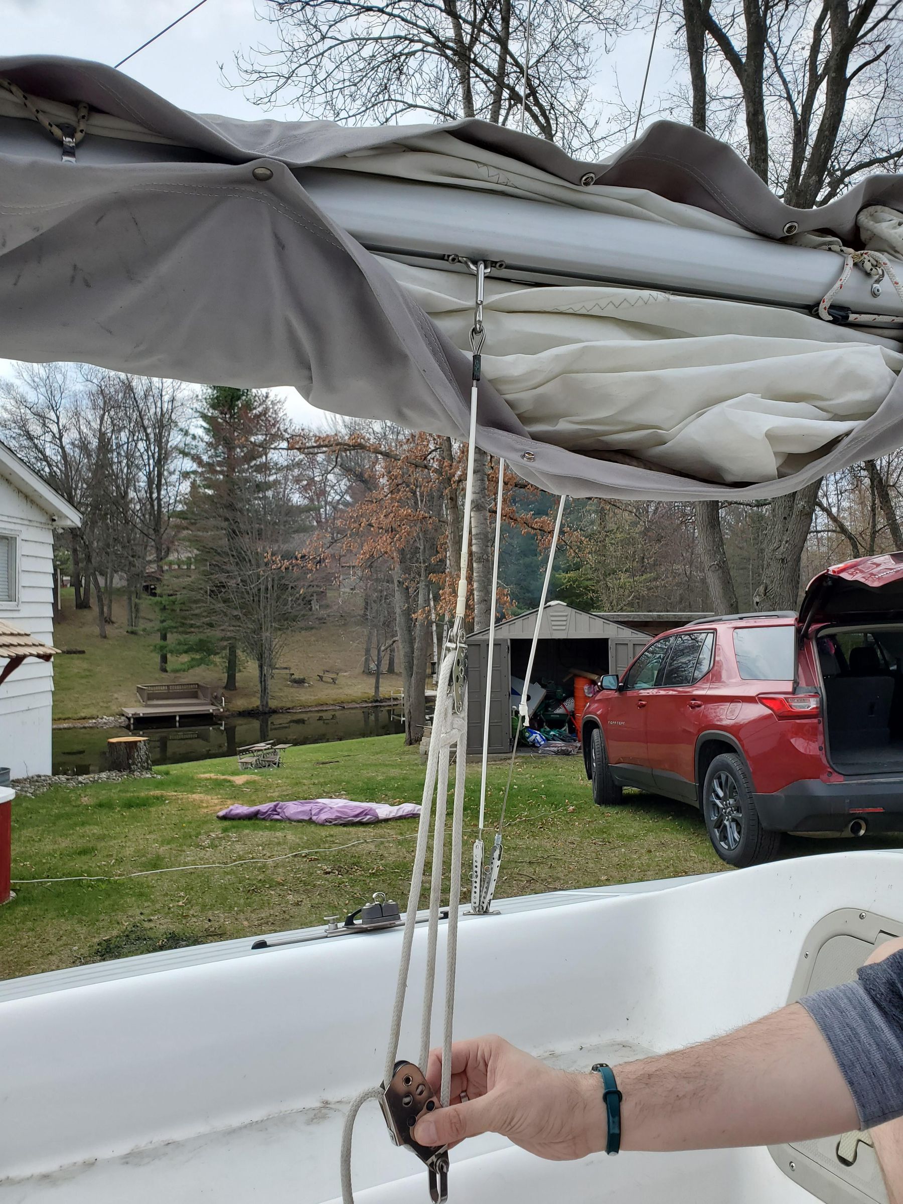 How to Rig a Catalina Capri 16.5 Sailboat : 11 Steps - Instructables