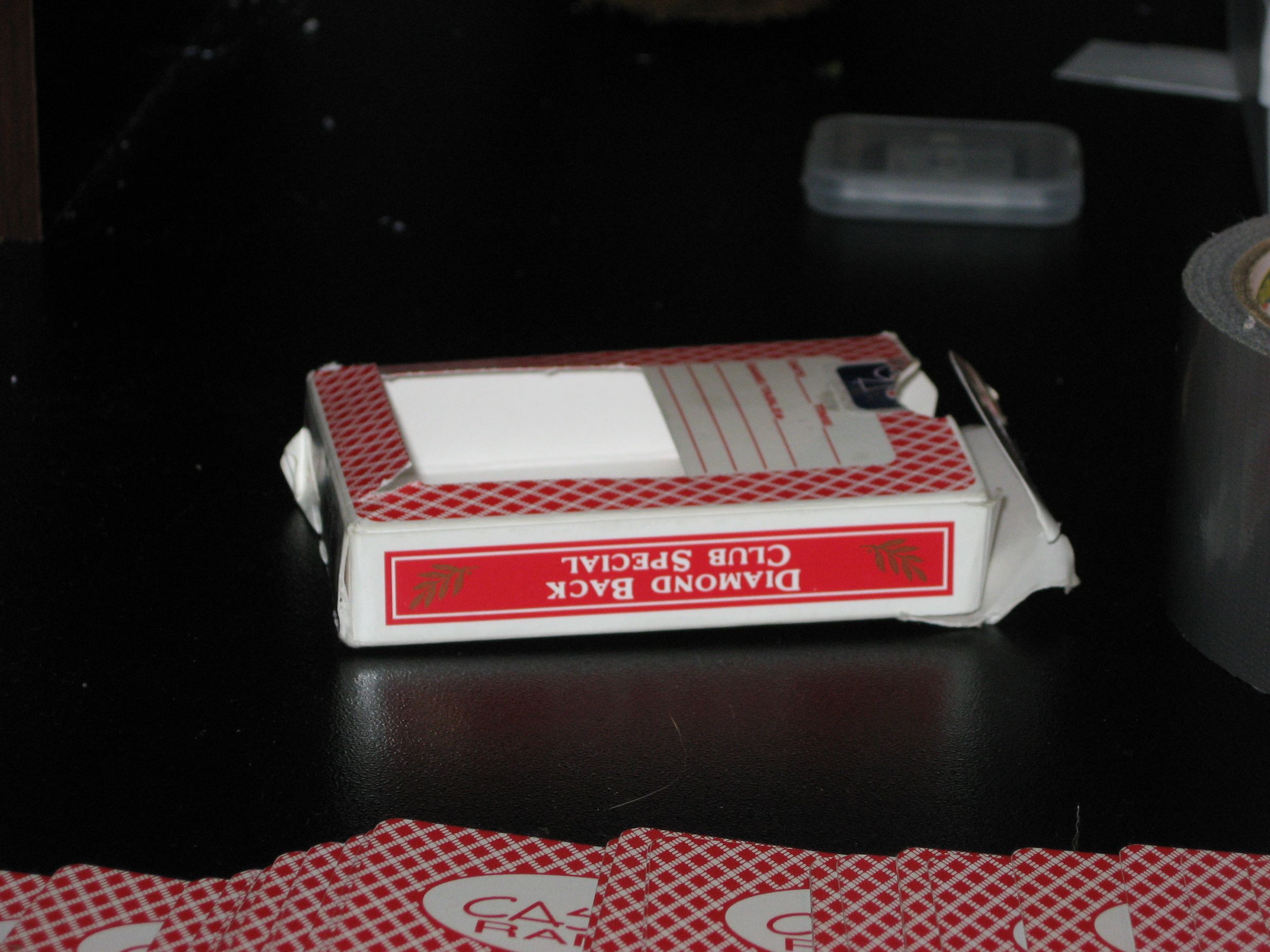 DUCT TAPE Playing Card Case : 7 Steps - Instructables