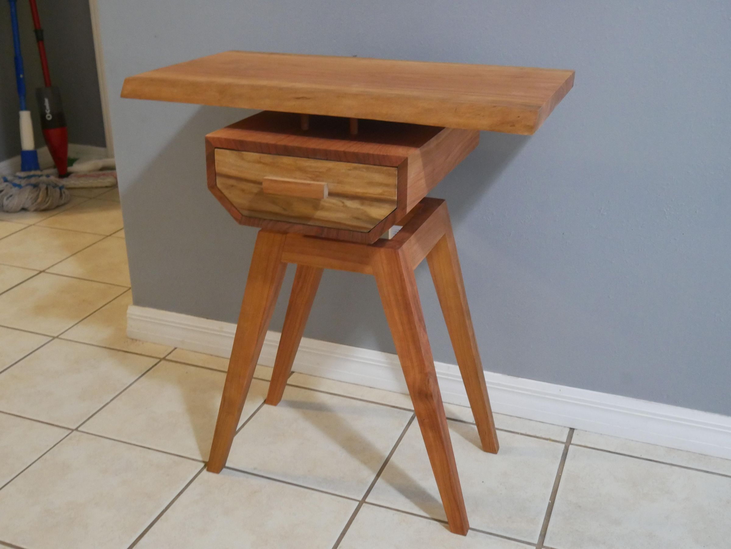 DIY End Table : 10 Steps (with Pictures) - Instructables