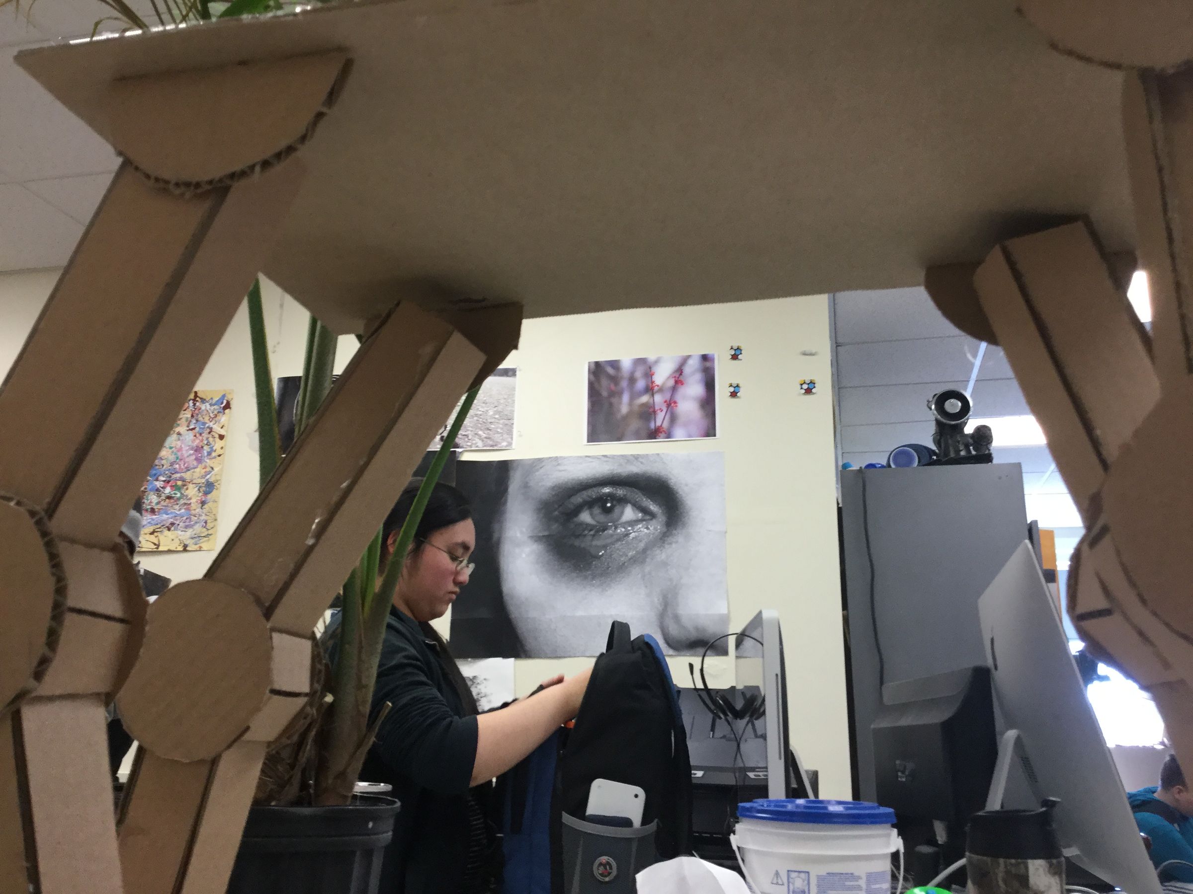 Cardboard AT-AT Walker Table : 9 Steps (with Pictures) - Instructables