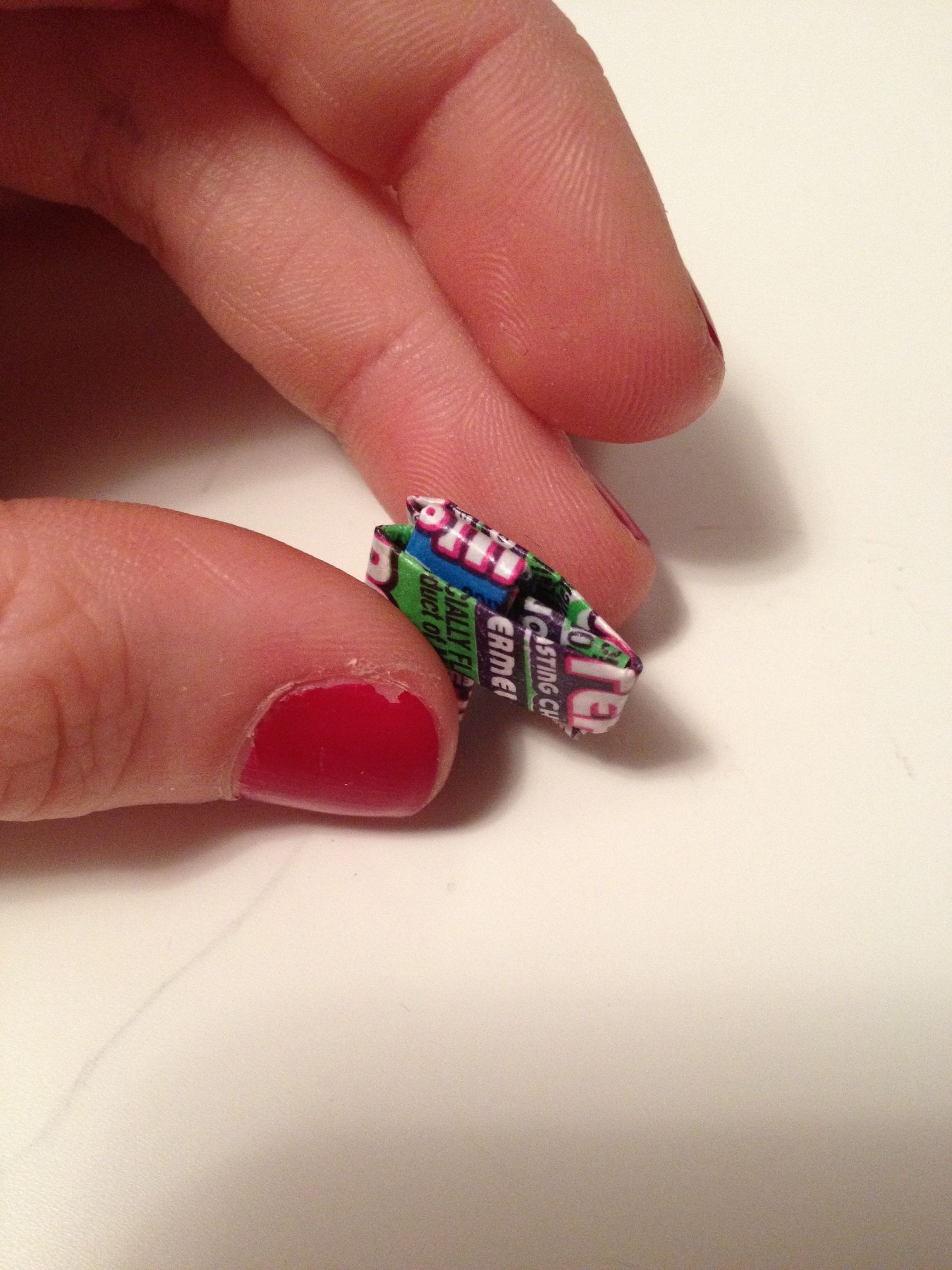 Candy Wrapper Chain : 8 Steps - Instructables