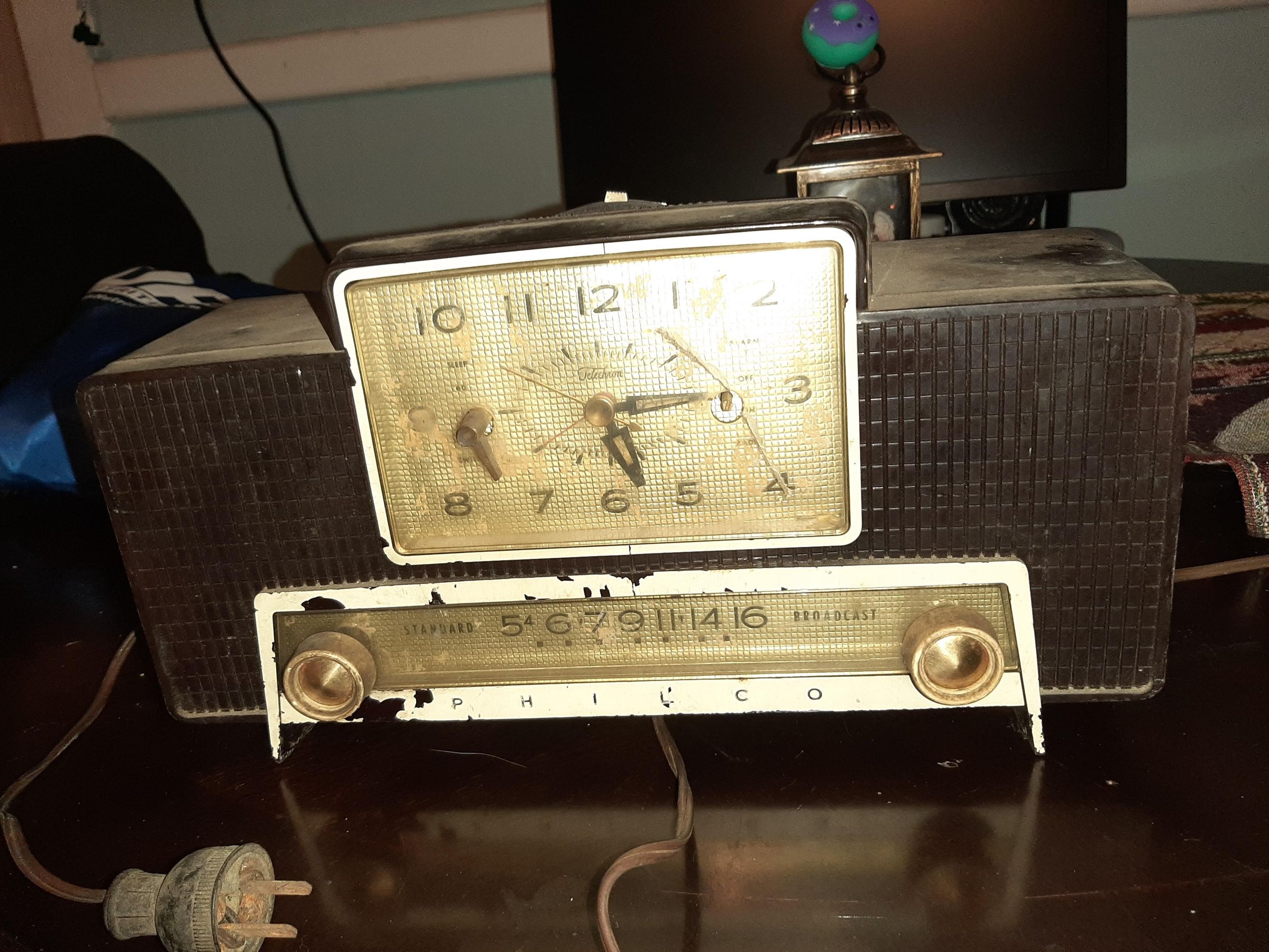 Media Player With Raspberry Pi - Retrofit Vintage Clock Radio : 9 Steps ...