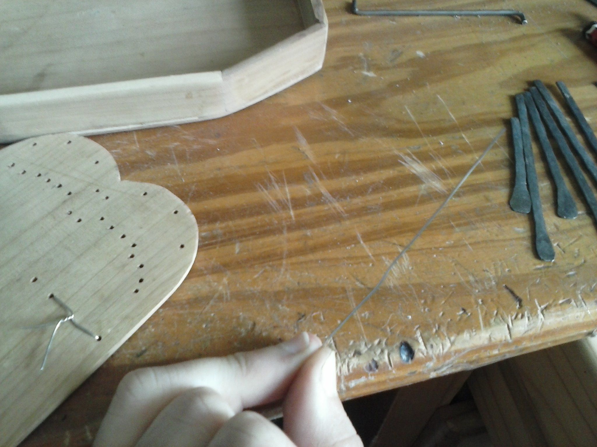 Make a Thumb Piano (Mbira) : 9 Steps (with Pictures) - Instructables