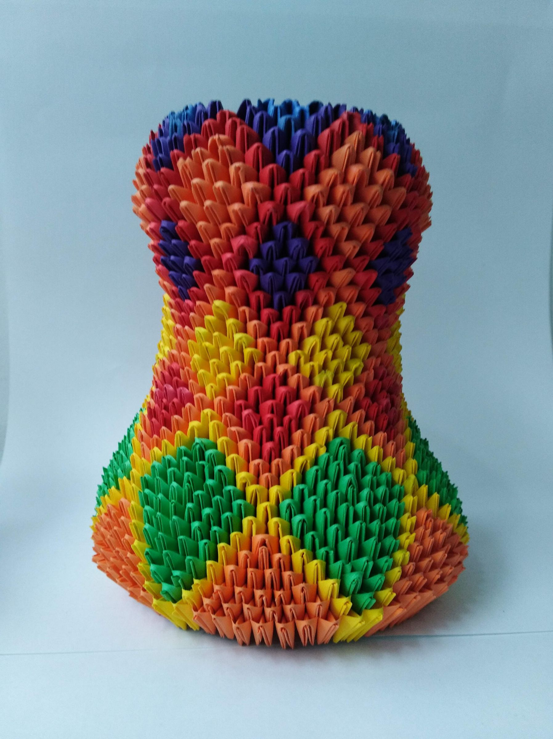 WATERPROOF Rainbow Origami Vase : 7 Steps (with Pictures) - Instructables