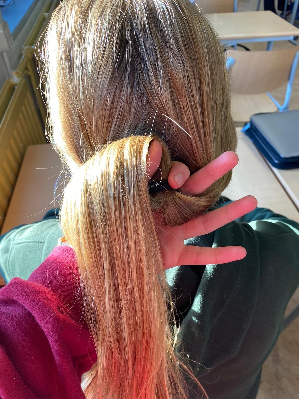 Easy Fast Hairstyle : 6 Steps - Instructables