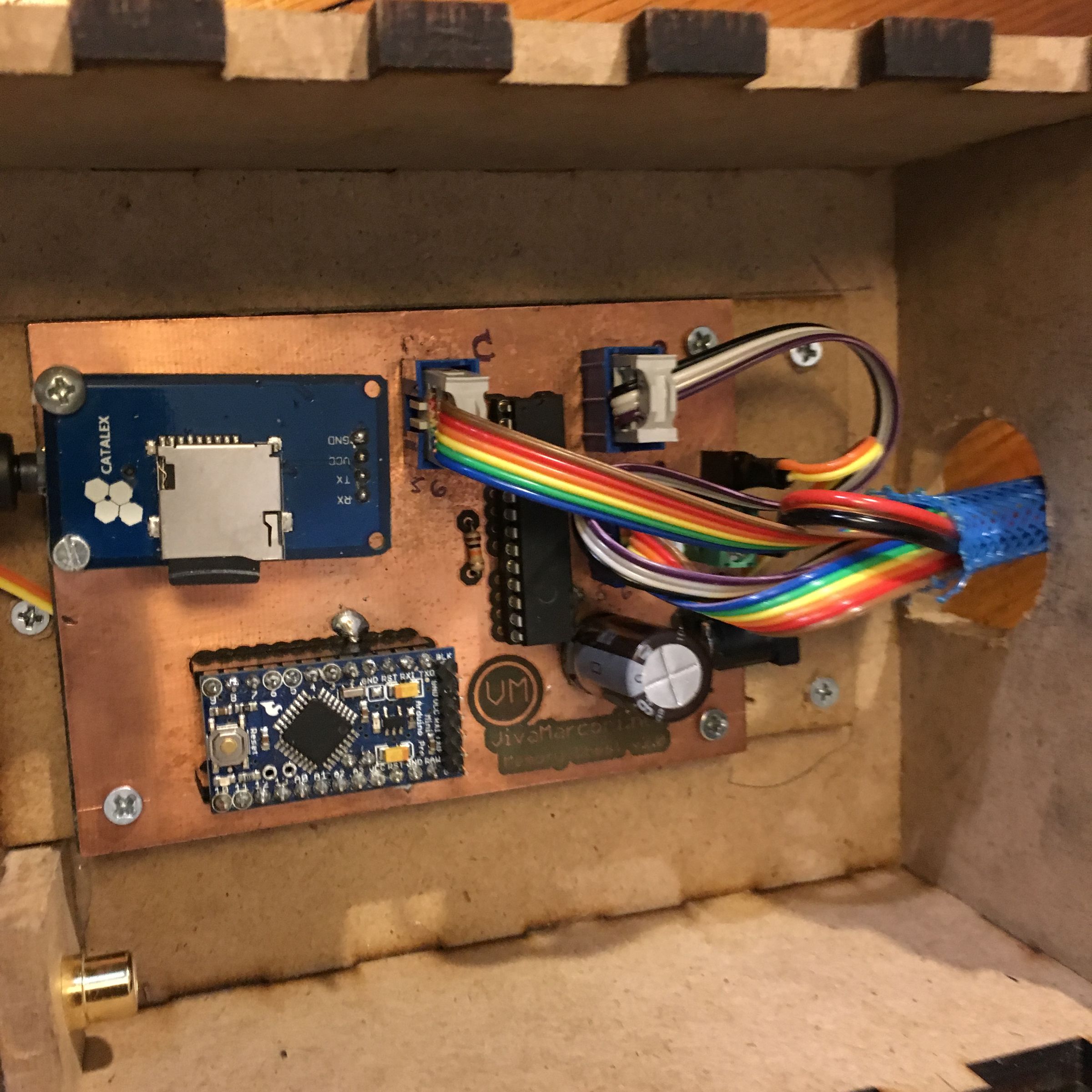 Build an Audio Memory Chest! : 8 Steps (with Pictures) - Instructables