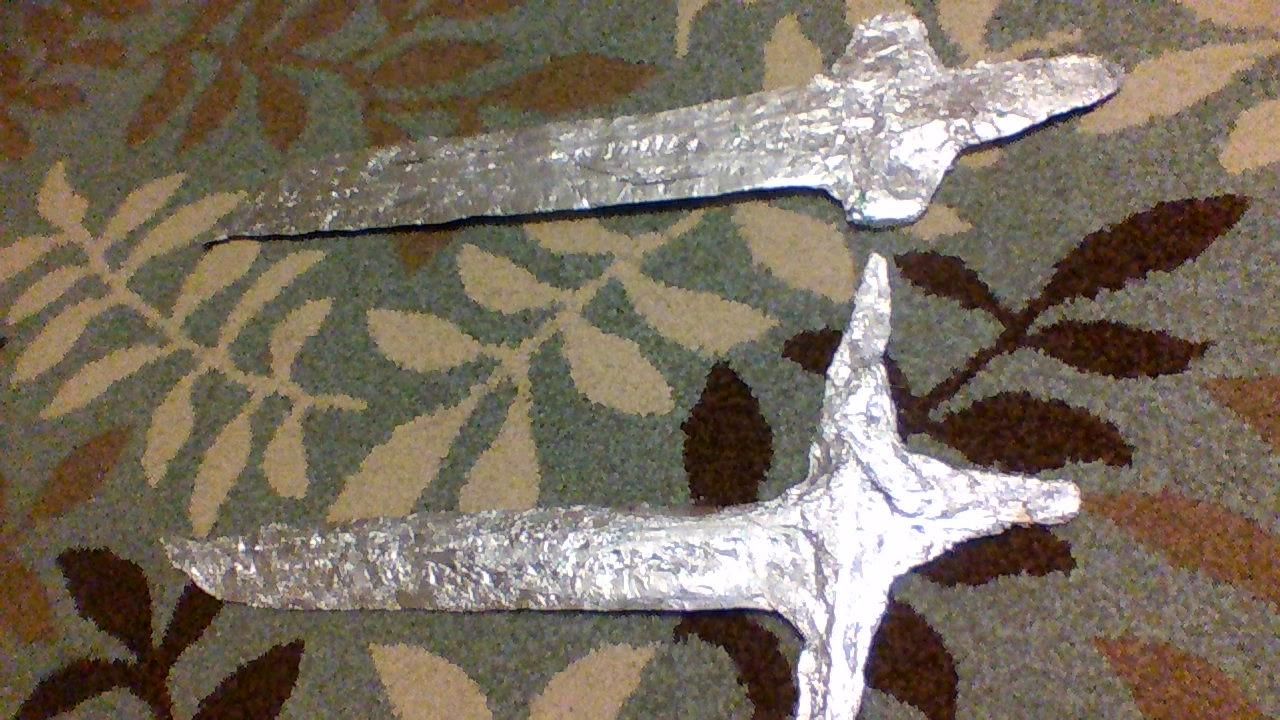 How to Make a Tinfoil Sword : 3 Steps - Instructables