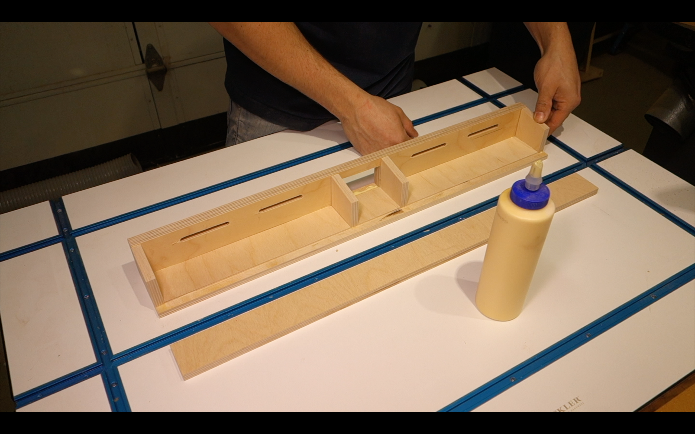 Make It - Adjustable Router Fence : 7 Steps (with Pictures) - Instructables