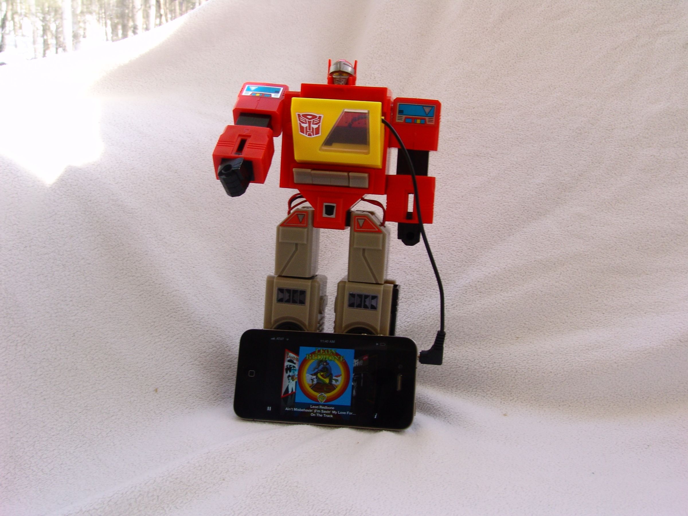 Transformer Boom Box : 7 Steps (with Pictures) - Instructables