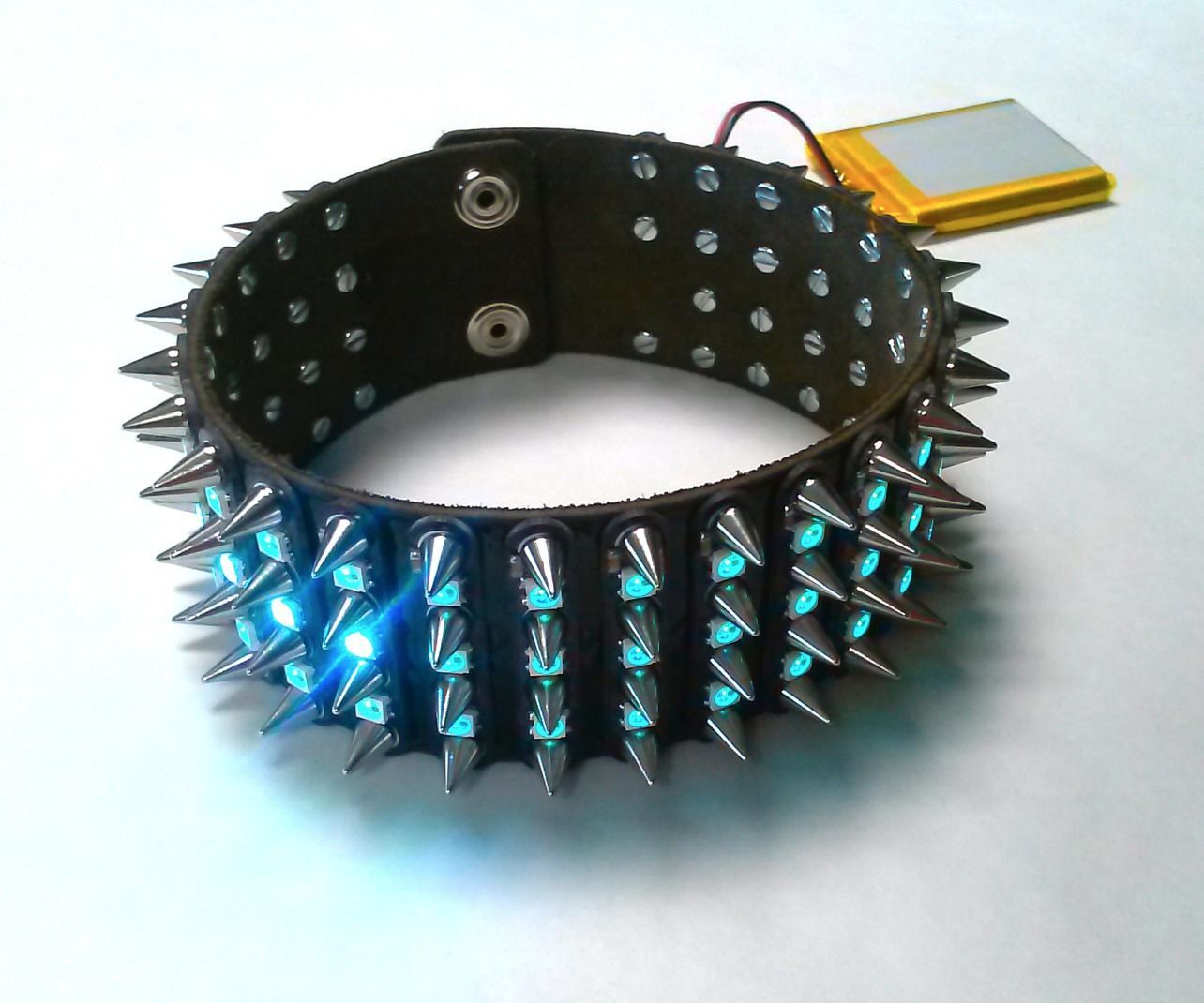 LED Spiked Collar : 11 Steps (with Pictures) - Instructables