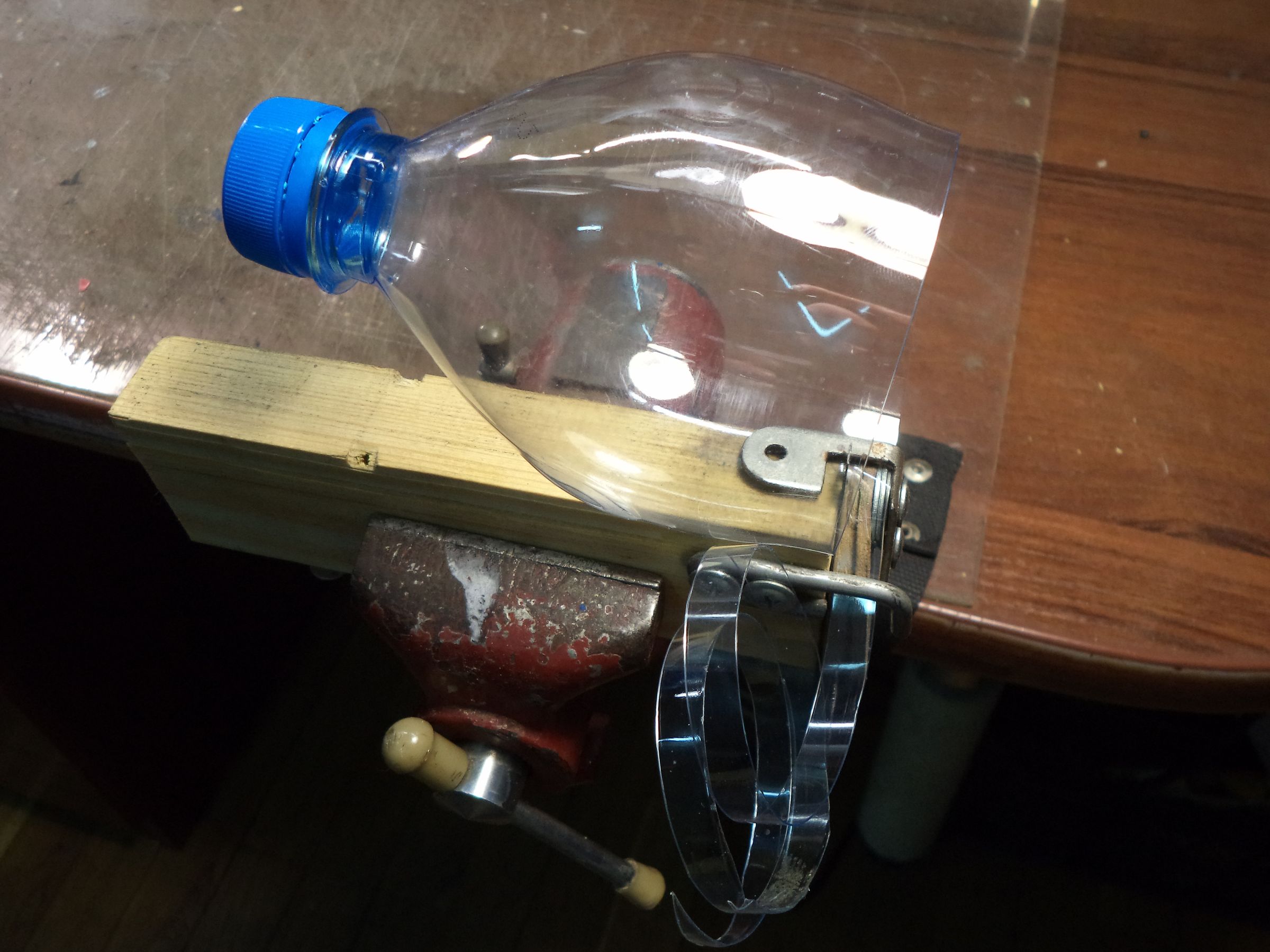 Heat Shrink Ties From Plastic Bottles and Other Junk : 13 Steps (with ...